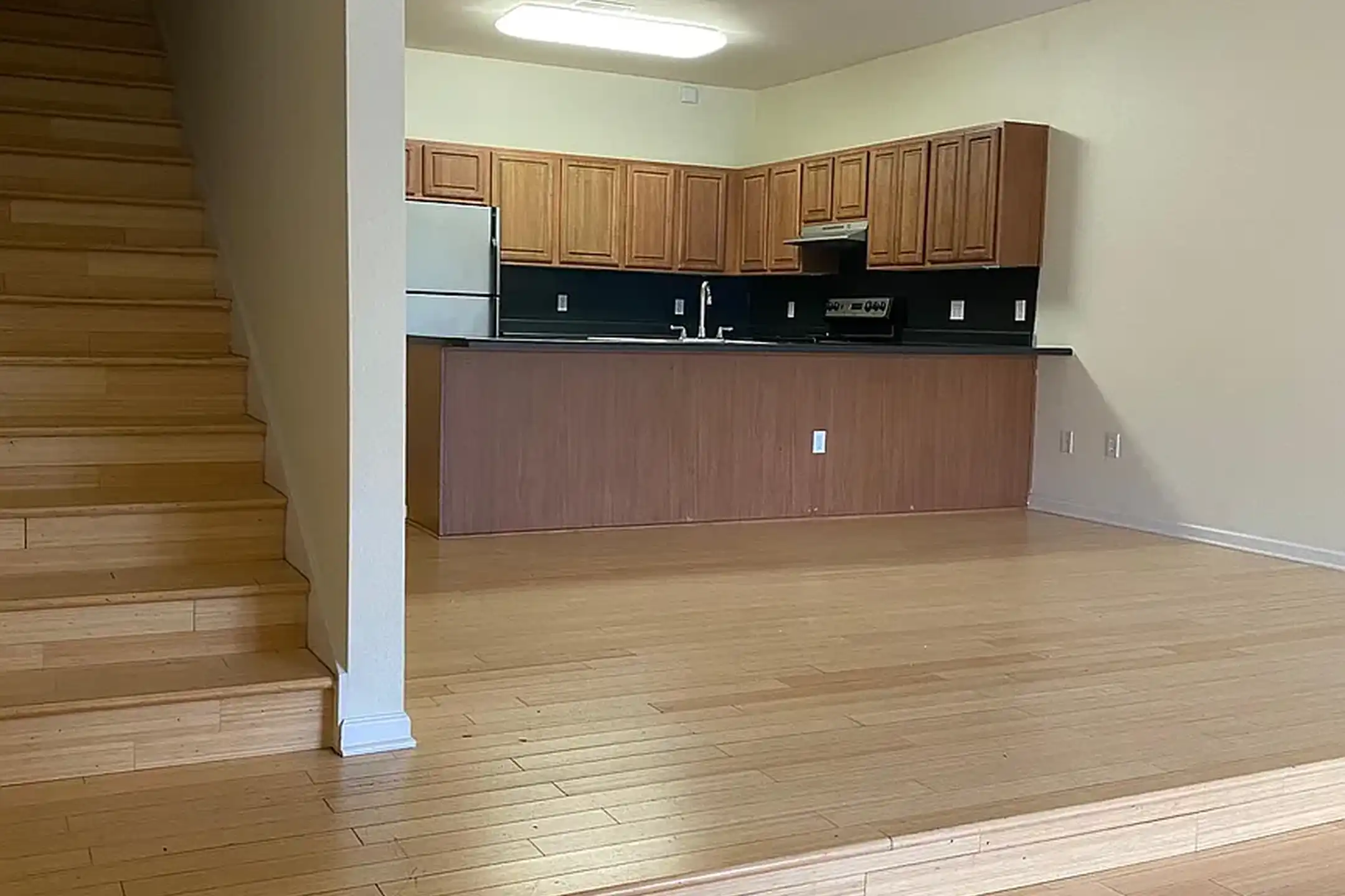 Metropolitan Park Apartments - Grand Rapids, MI 49503 | ApartmentGuide.com