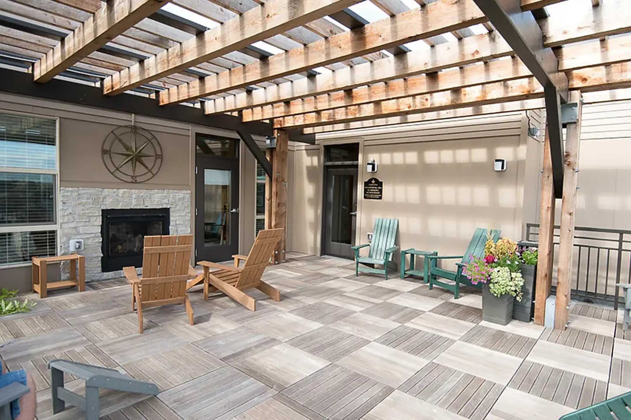 Lyndale Plaza - Richfield, MN 55423 | ApartmentGuide.com