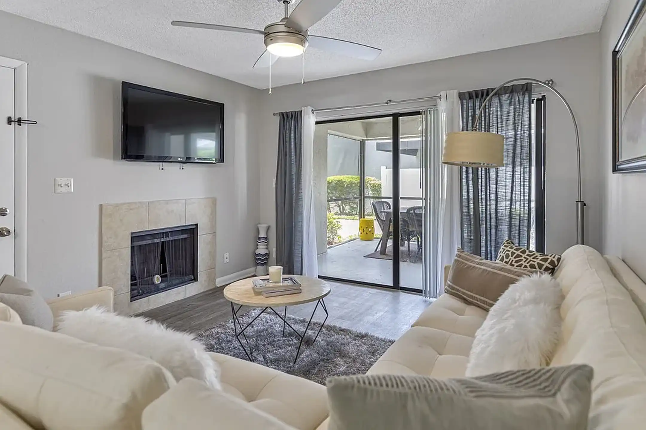 Stella Boca Raton Apartments - Boca Raton, FL 33433 | ApartmentGuide.com