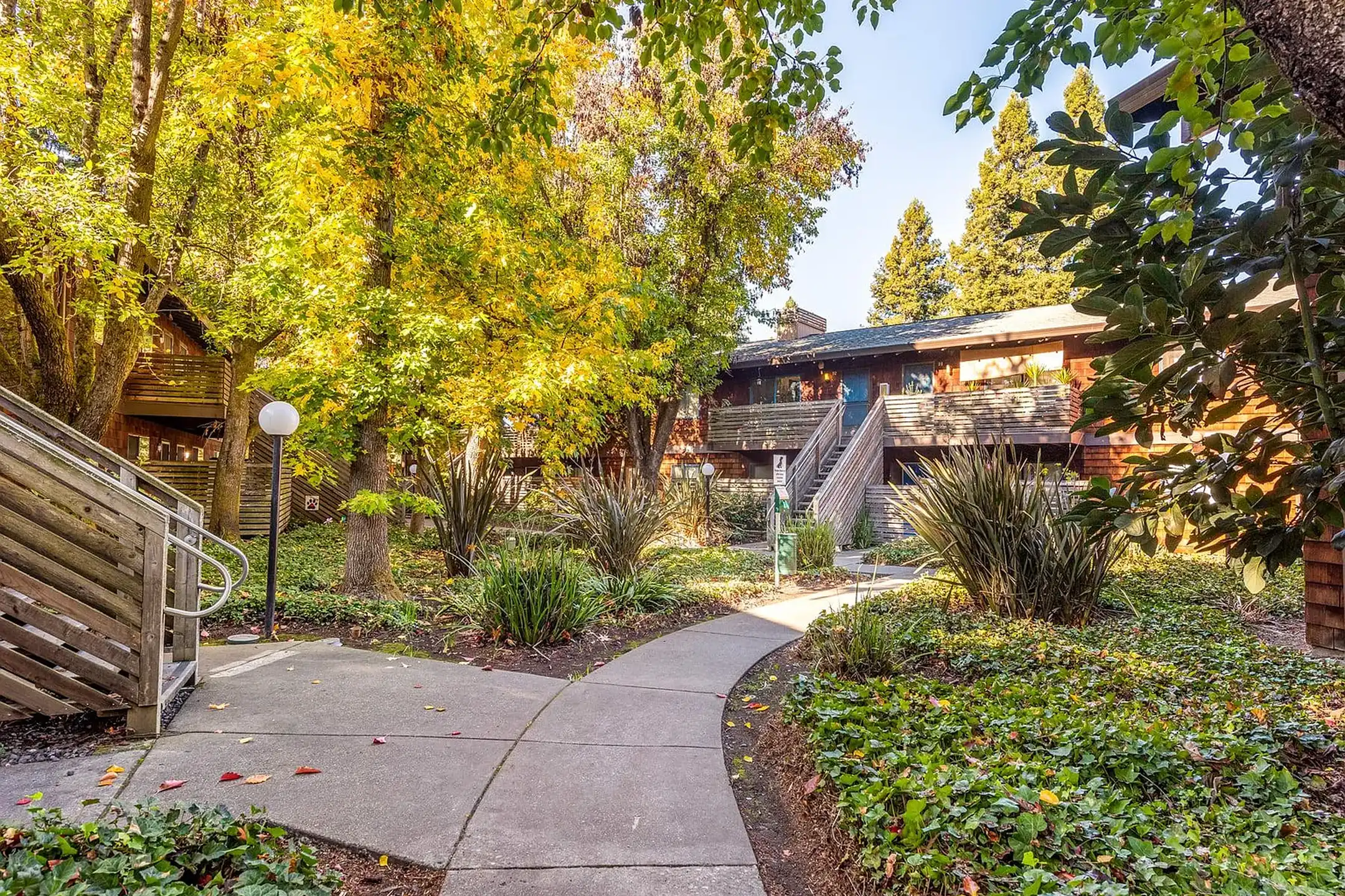 Coddingtown Mall Apartments - Santa Rosa, CA 95401 | ApartmentGuide.com