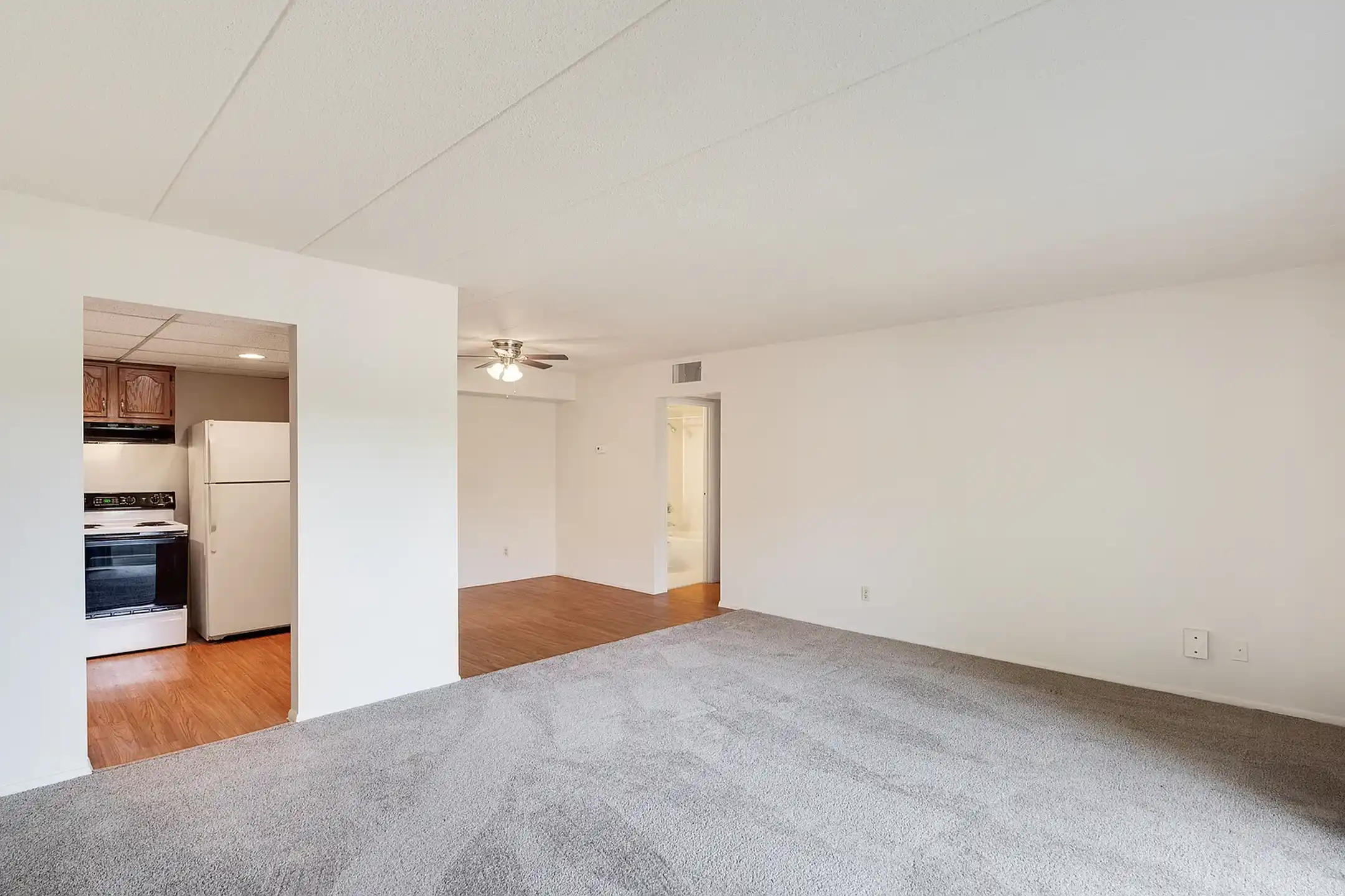 Vantage Pointe West Apartment Homes - Cincinnati, OH 45238 ...