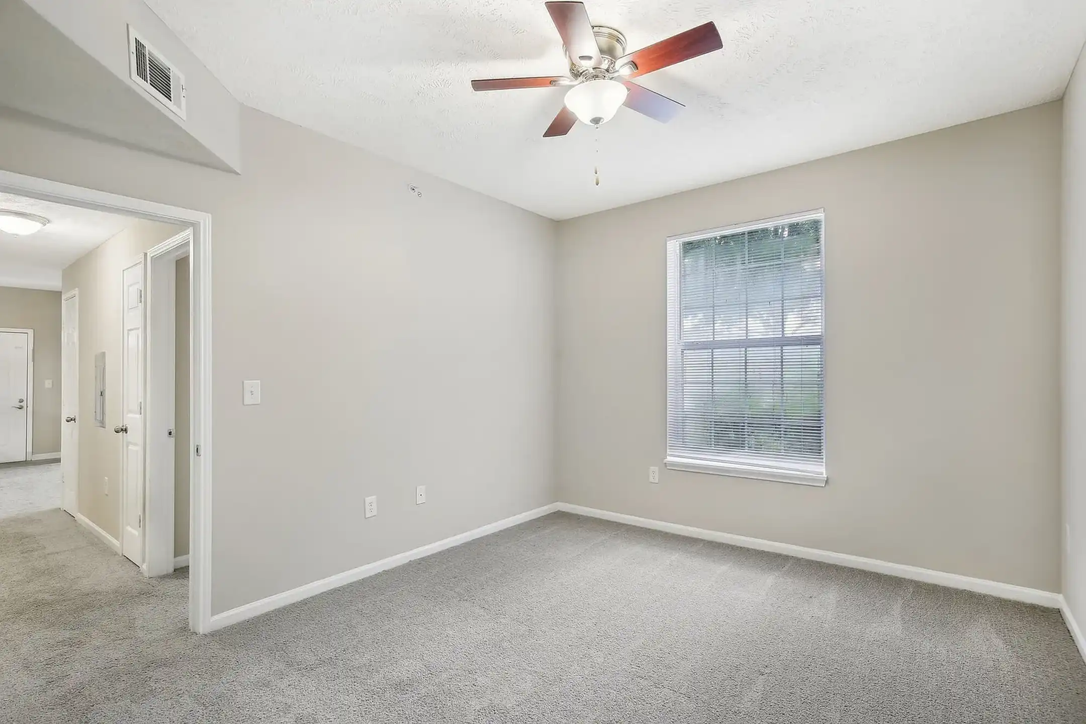 Woodgate Farms - Murfreesboro, TN 37128 | ApartmentGuide.com