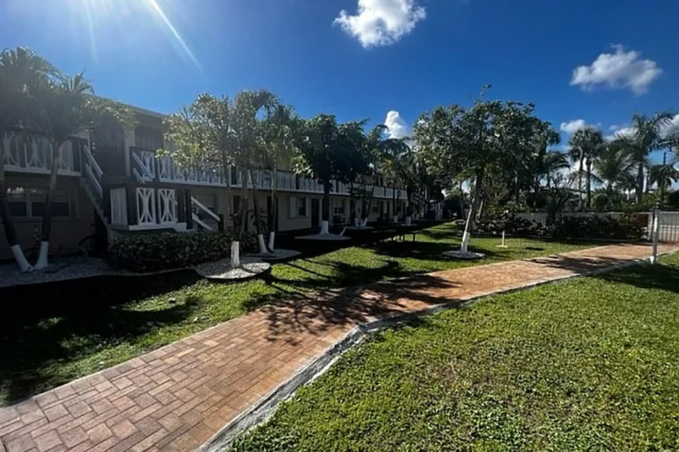 Renee Apartments LLC - Pompano Beach, FL 33064 | ApartmentGuide.com