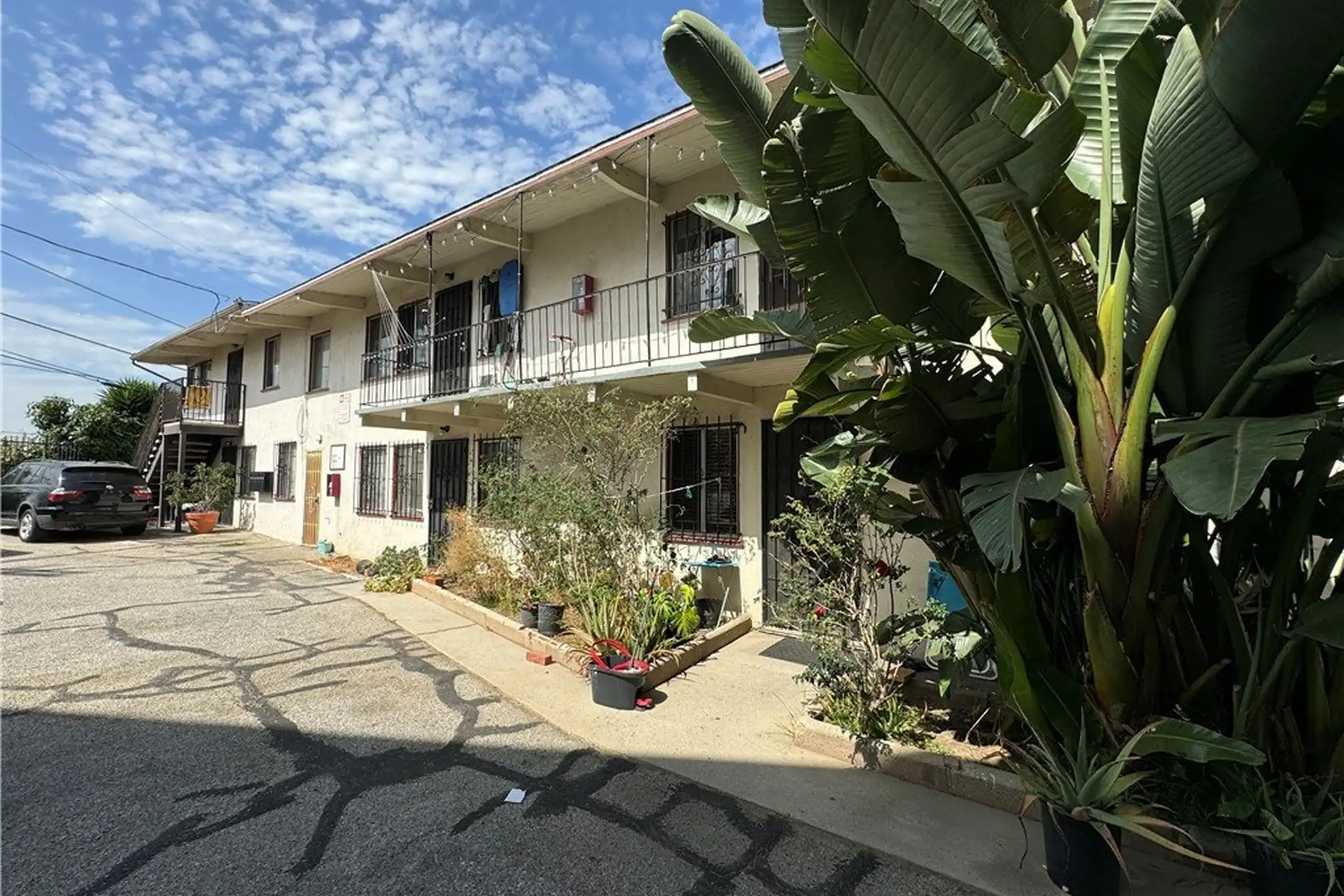 11525 Bradson Pl #4 - Culver City, CA 90230 | ApartmentGuide.com