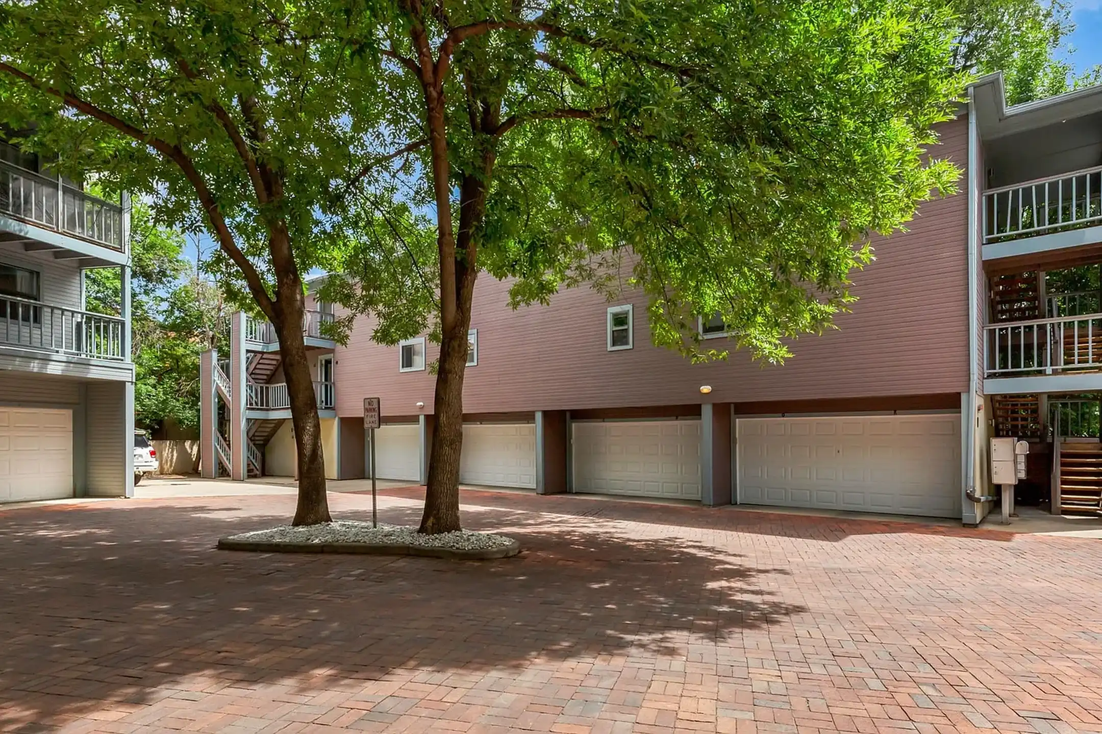 Elder Square - Boulder, CO 80304 | ApartmentGuide.com