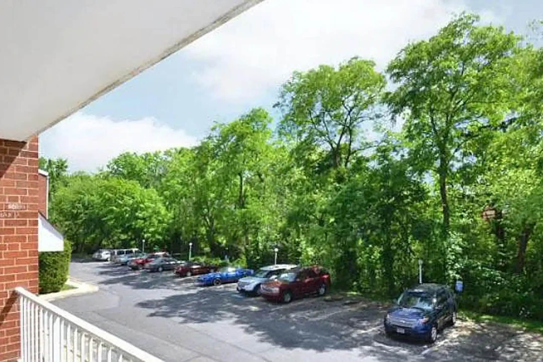 Somerton Court - Philadelphia, PA 19116 | ApartmentGuide.com