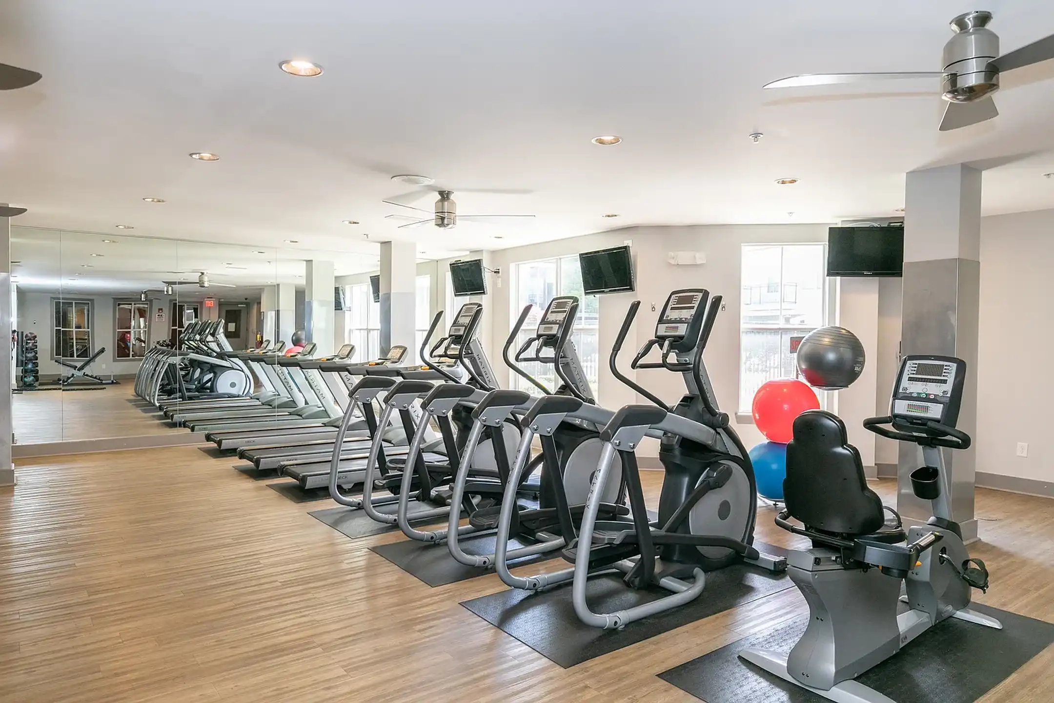 Block Lofts - Atlanta, GA 30312 | ApartmentGuide.com