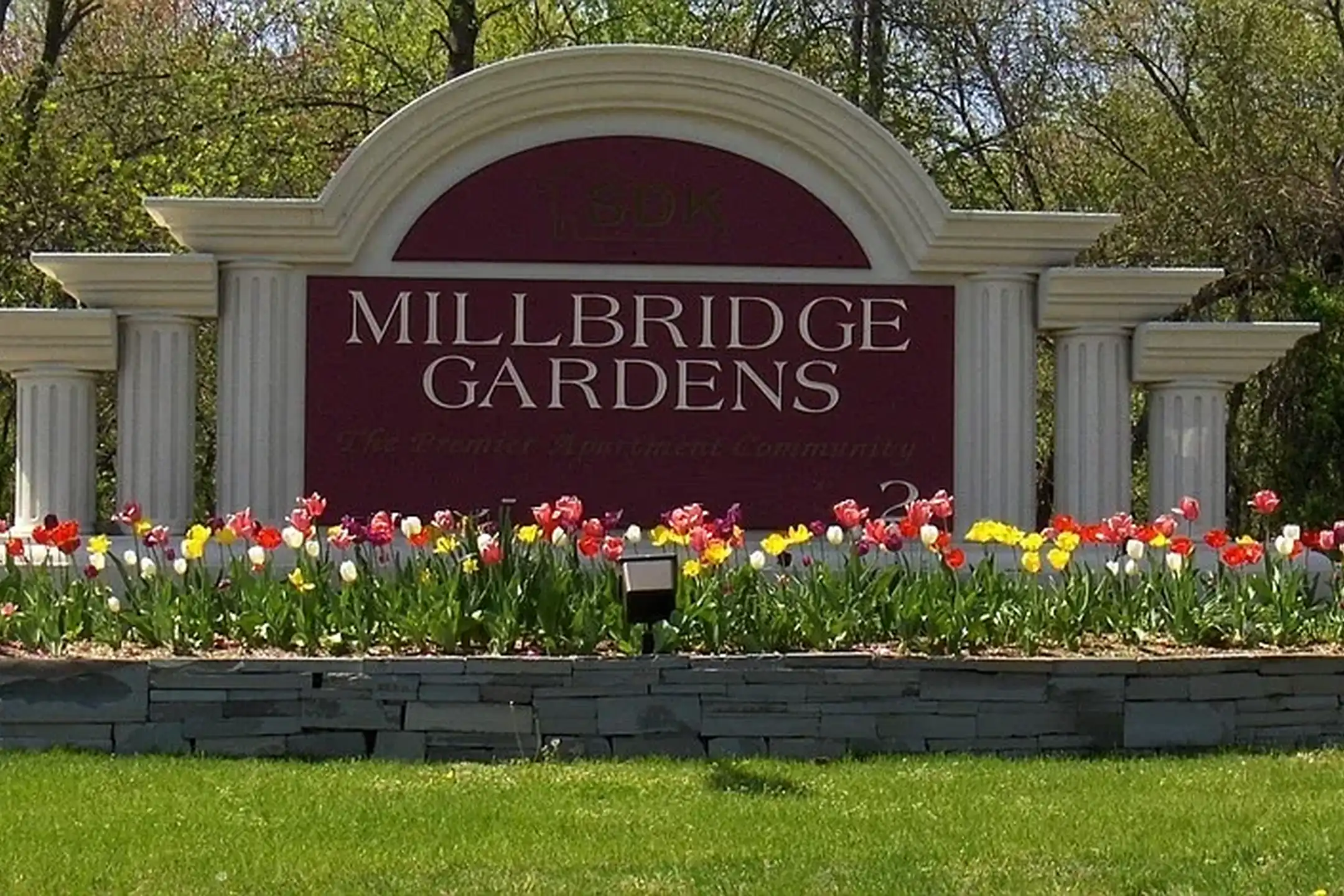 Millbridge Gardens - Clementon, NJ 08021 | ApartmentGuide.com