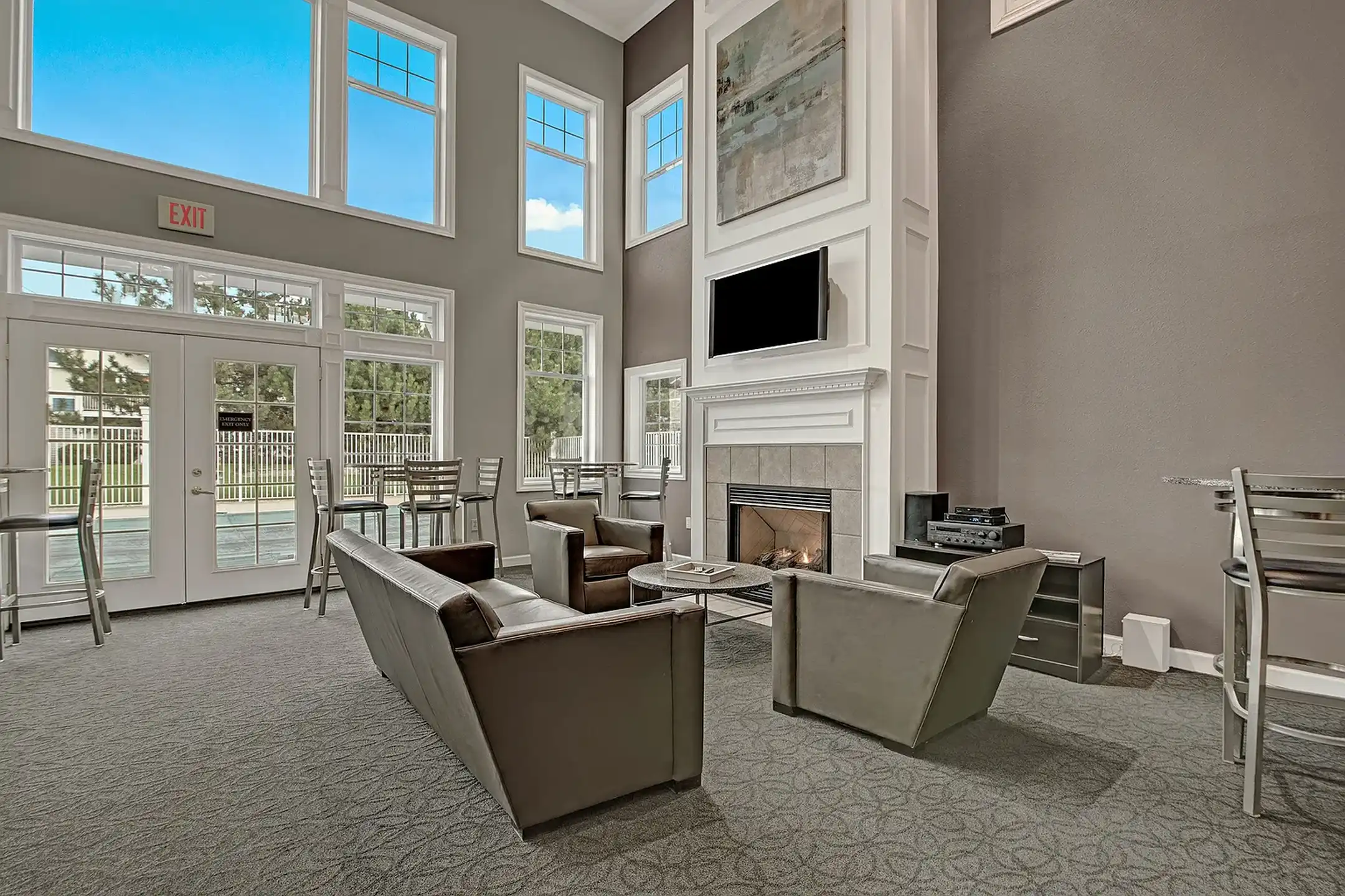 Arbor Ridge - Milwaukee, WI 53224 | ApartmentGuide.com