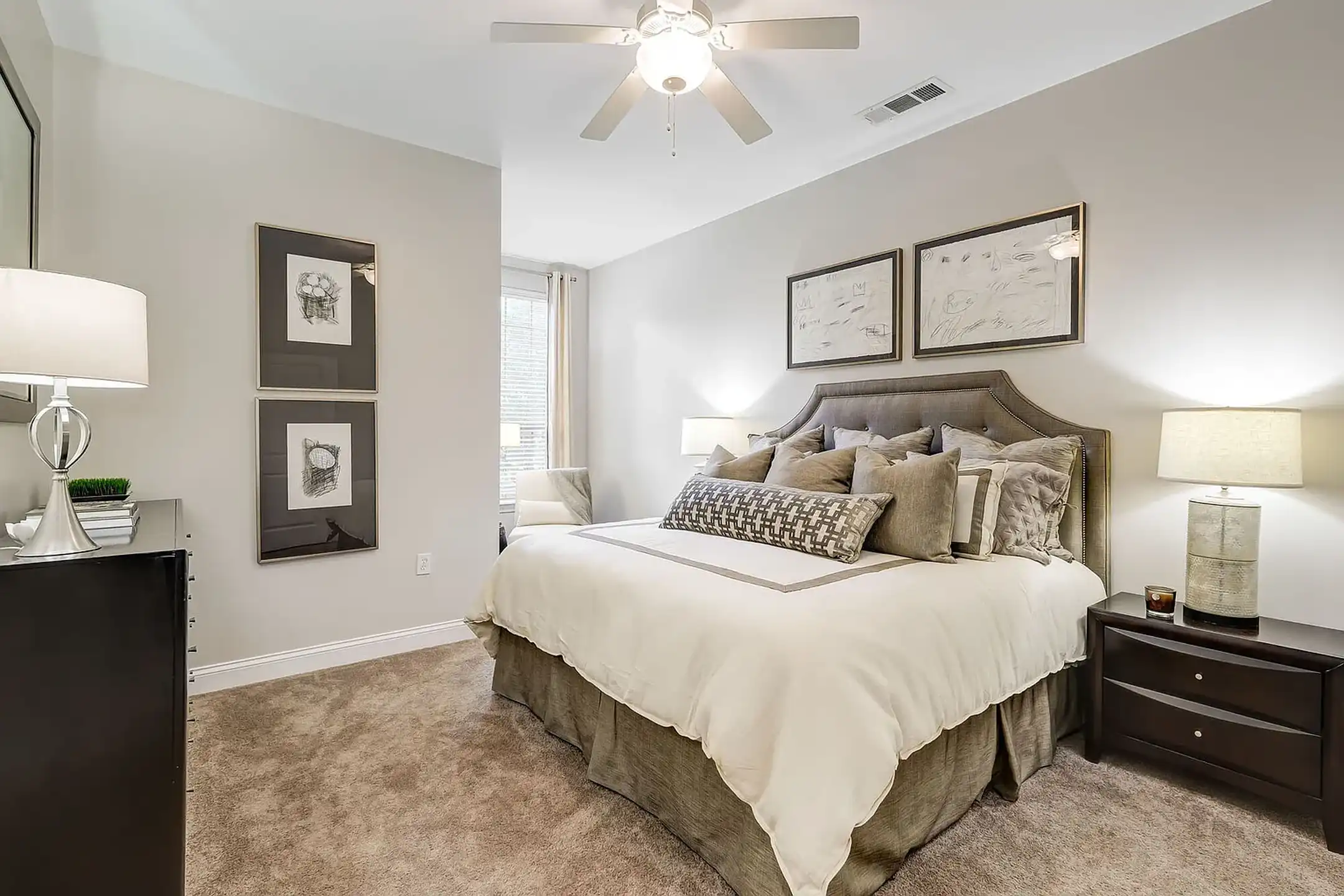 Liberty Place Apartments - Columbus, OH 43215 | ApartmentGuide.com