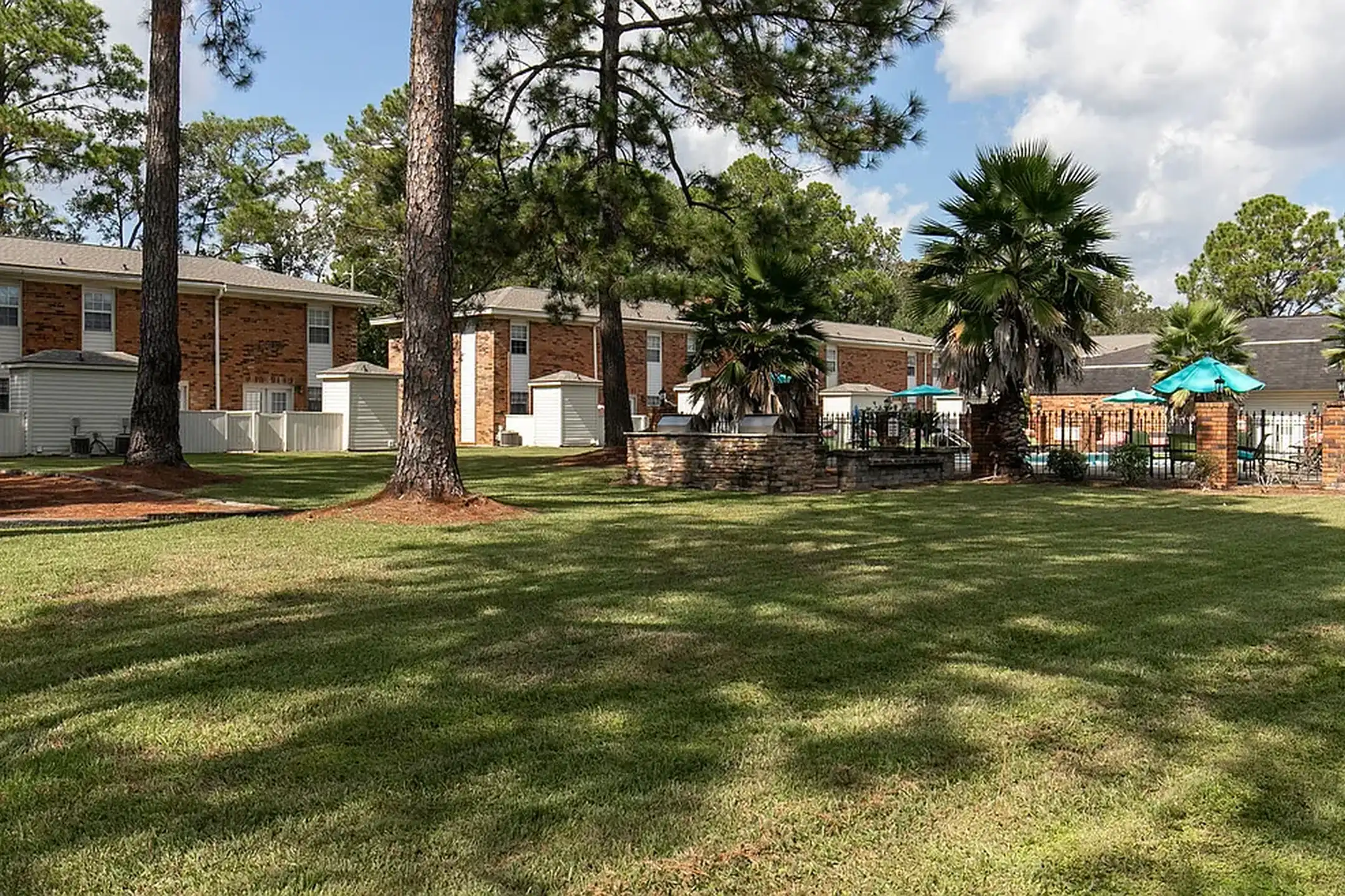 Yester Oaks - Mobile, AL 36608 | ApartmentGuide.com