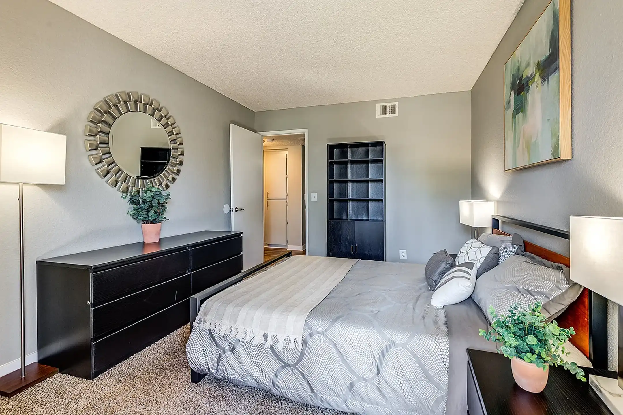 evRIA Diamond Valley - Hemet, CA 92543 | ApartmentGuide.com