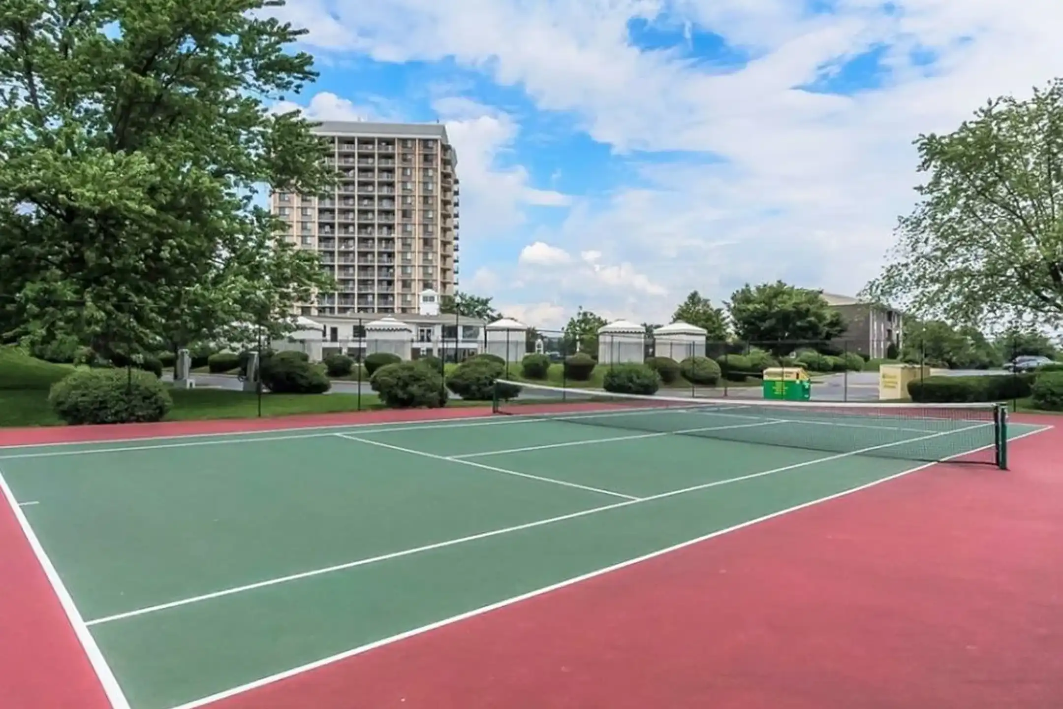 TowsonTown Place Apartments - Baltimore, MD 21239 | ApartmentGuide.com