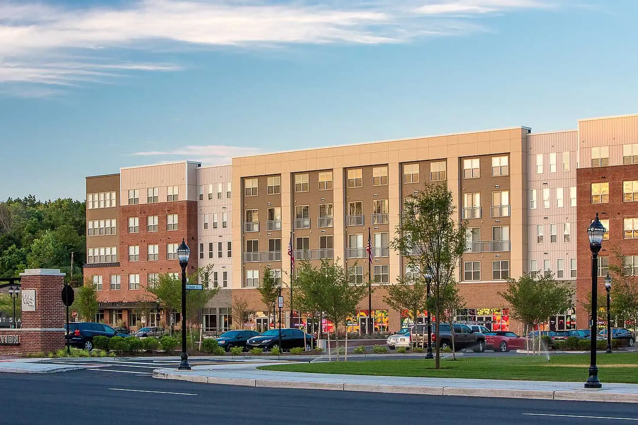 Volair Wesmont - Wood Ridge, NJ 07075 | ApartmentGuide.com