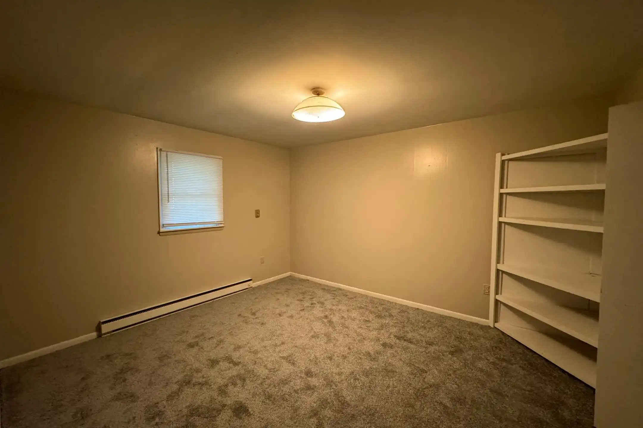 204 W Jefferson St unit Apt. 2B - Anna, IL 62906 | ApartmentGuide.com