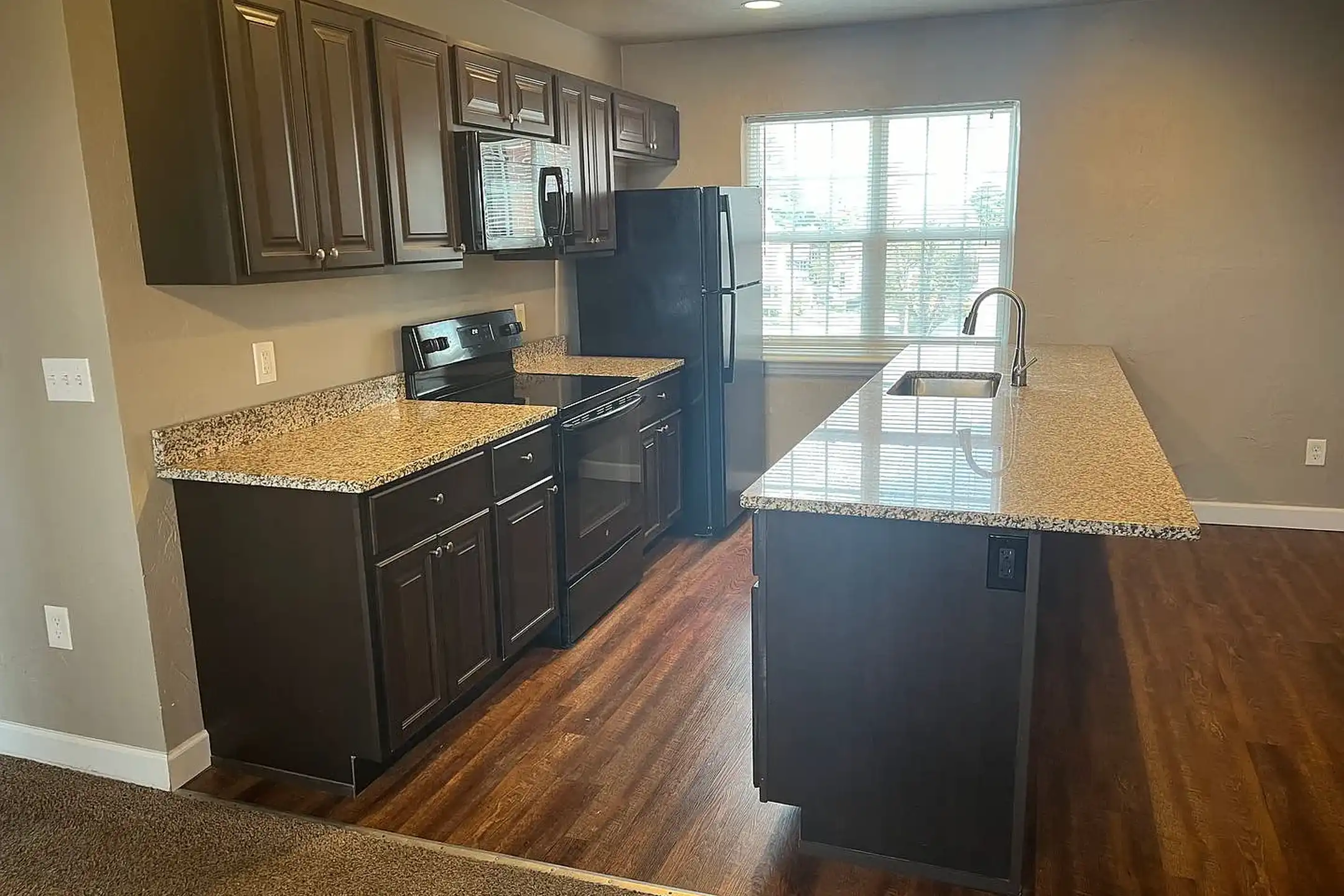 Elm Terrace Apartments - York, PA 17404 | ApartmentGuide.com