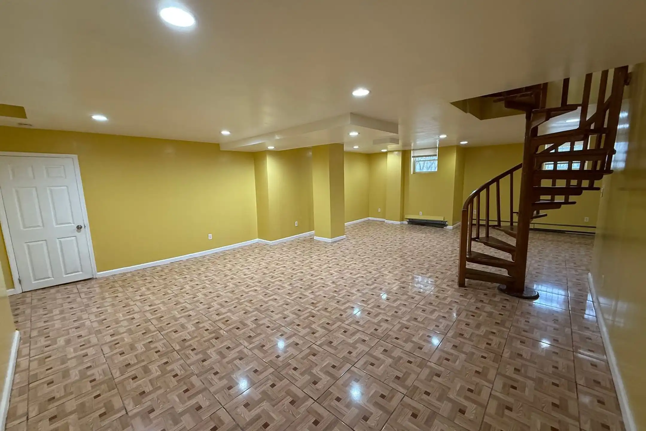 63-11 110th St unit Apt C2 - Forest Hills, NY 11375 | ApartmentGuide.com