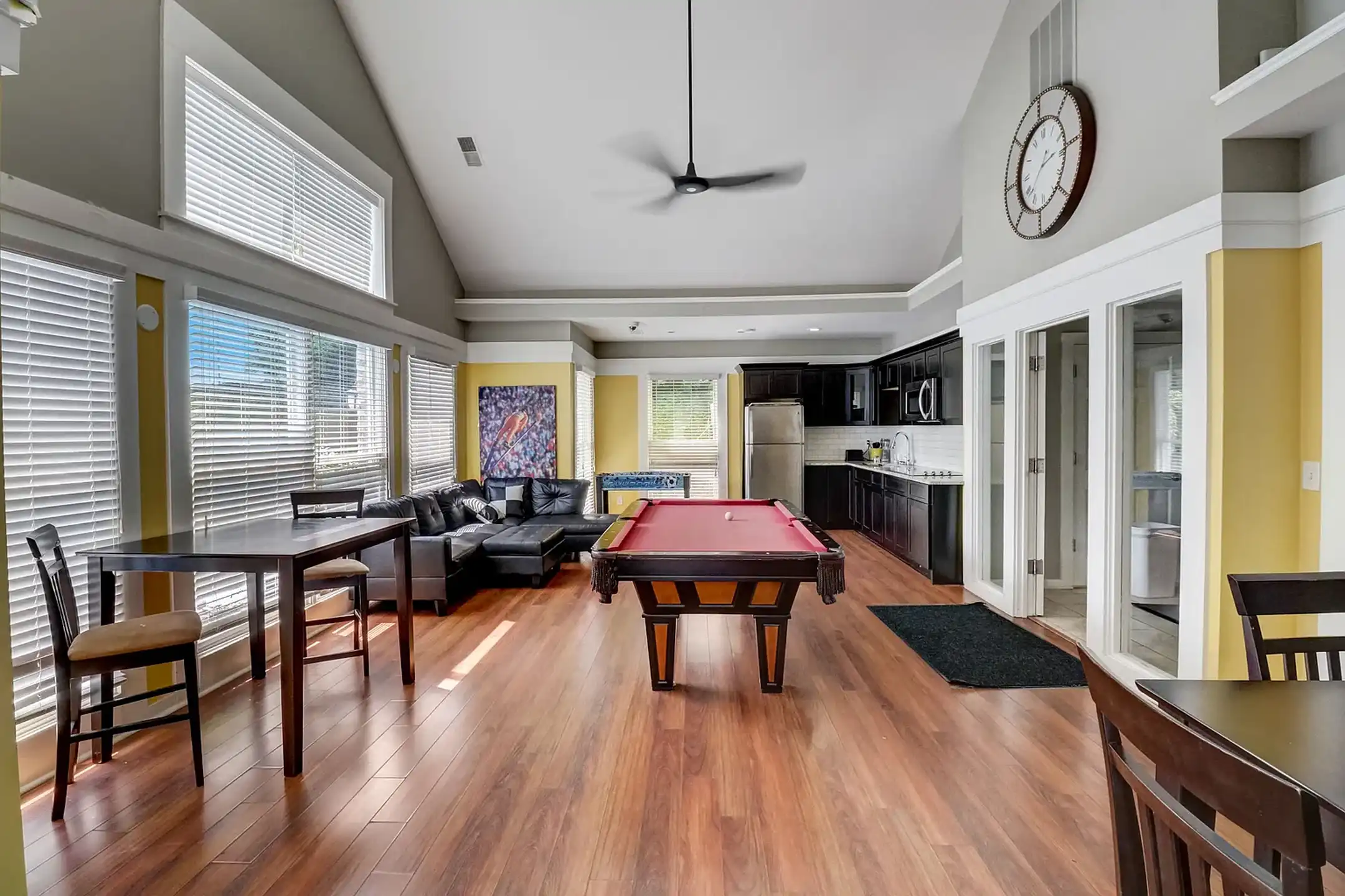 Brookstone Village - Cincinnati, OH 45209 | ApartmentGuide.com