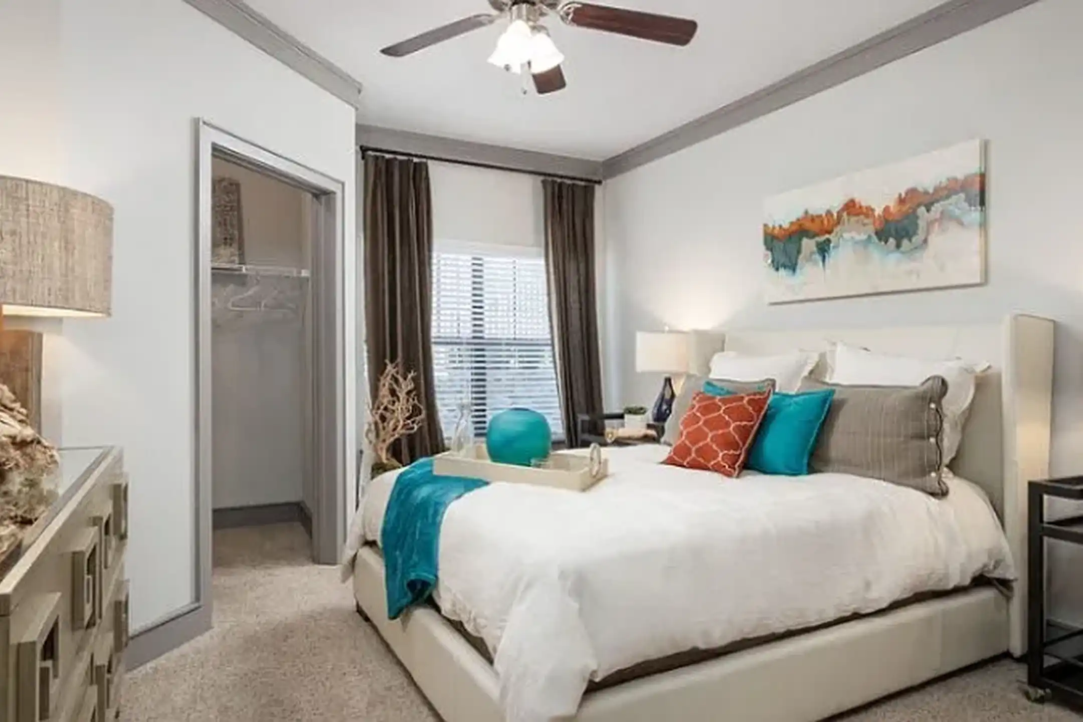 The Colby at Castle Hills - Carrollton, TX 75010 | ApartmentGuide.com