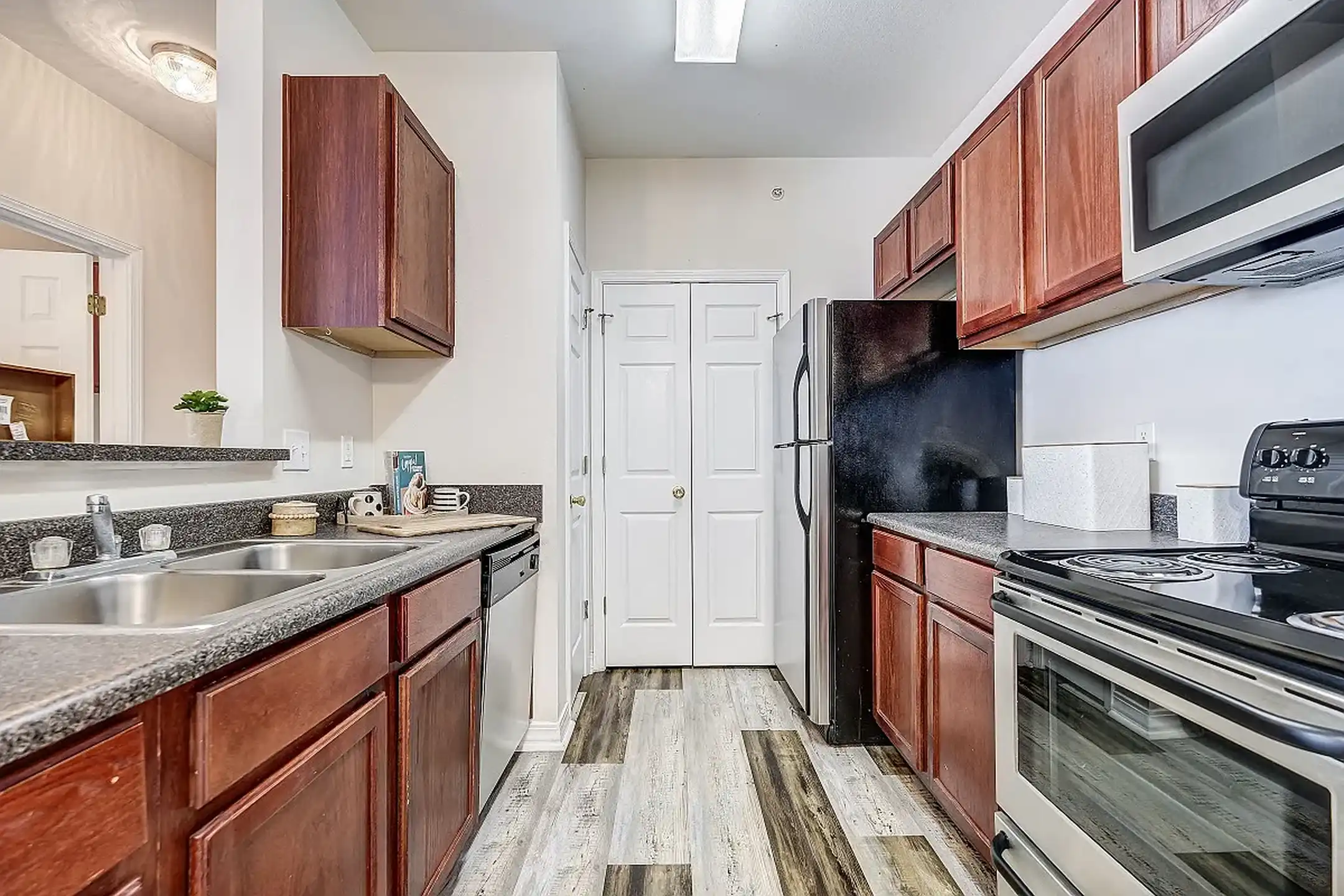 Harborside Apartment Homes - Slidell, LA 70461 | ApartmentGuide.com