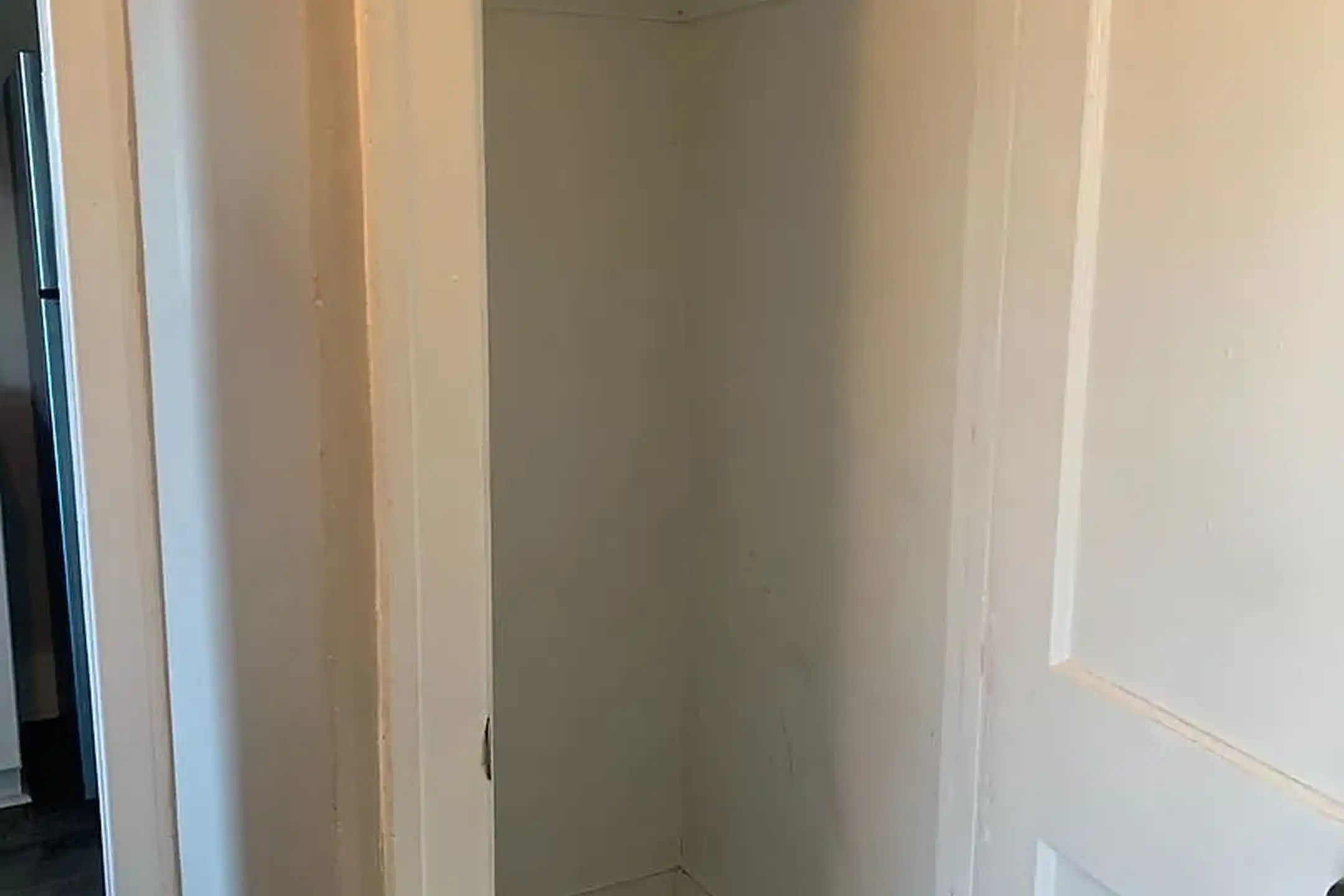 5427 Wayne - Philadelphia, PA 19144 | ApartmentGuide.com