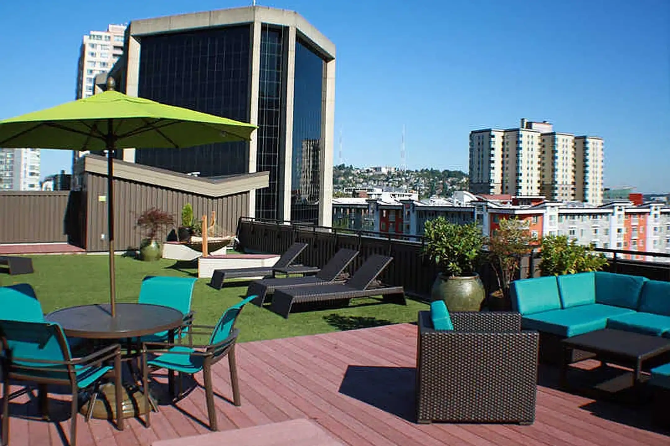 Moda - Seattle, WA 98121 | ApartmentGuide.com