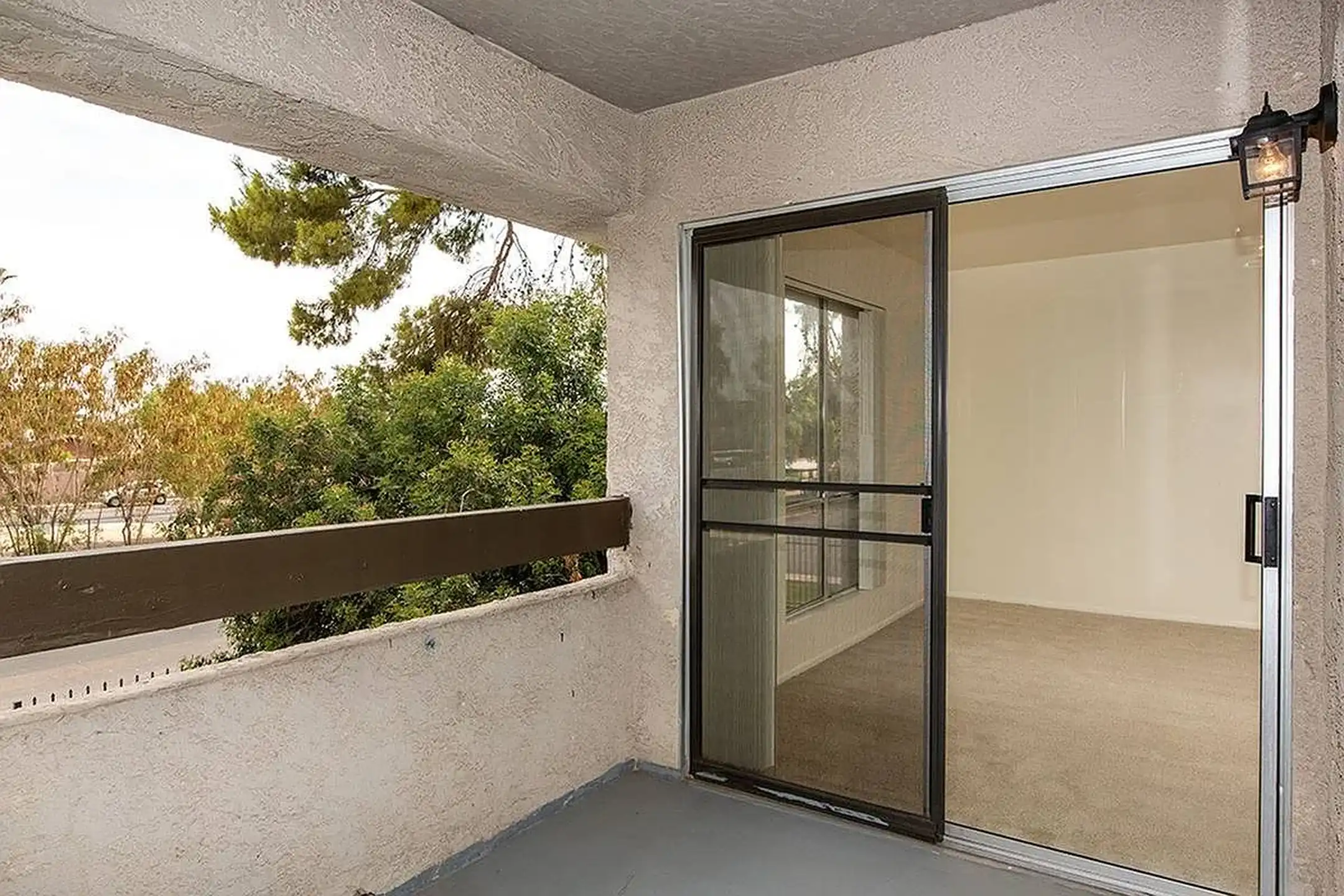 Bridge Lane Apartment Homes - Phoenix, AZ 85051 | ApartmentGuide.com