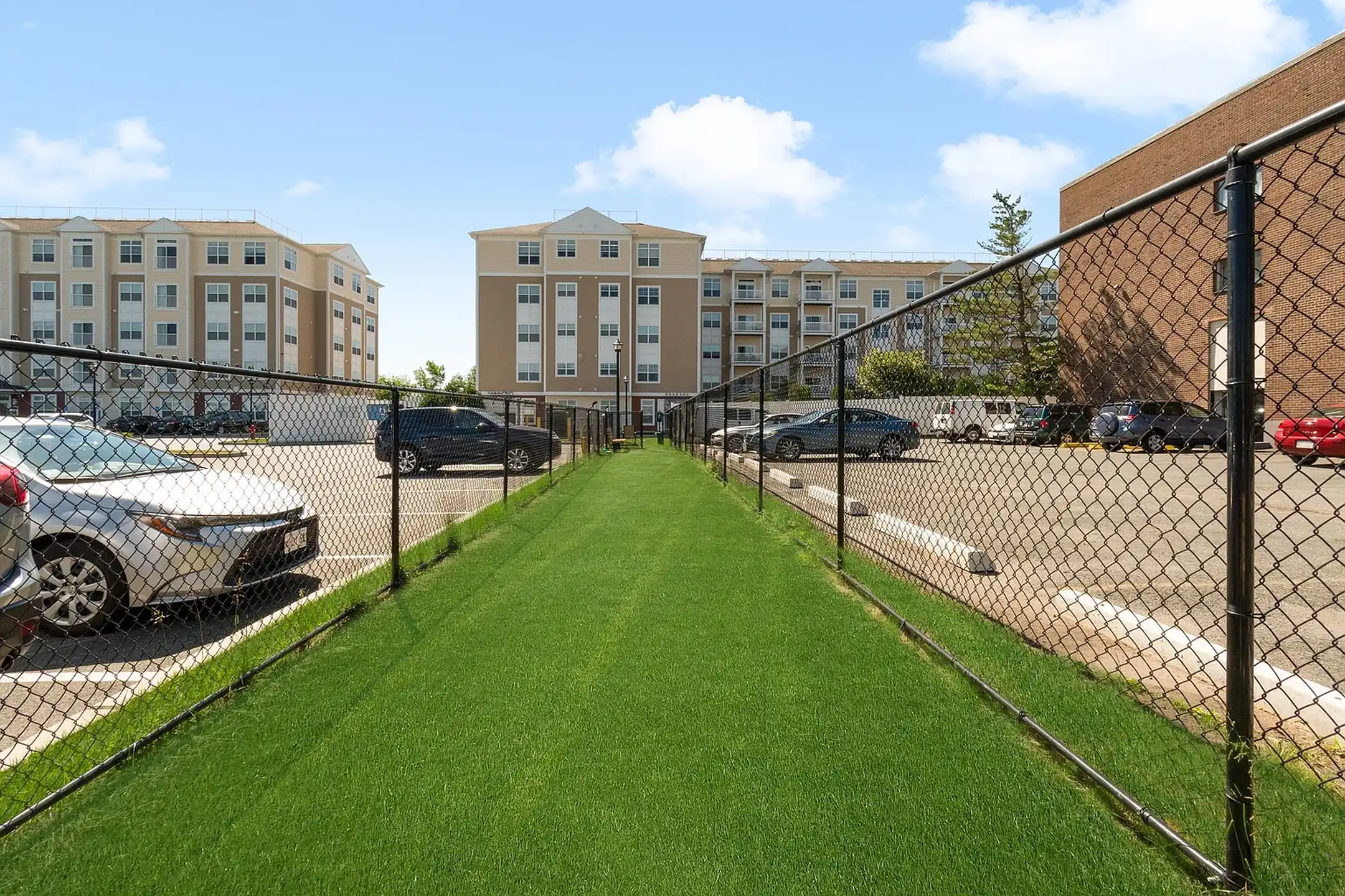 Rumney Flats - Revere, MA 02151 | ApartmentGuide.com