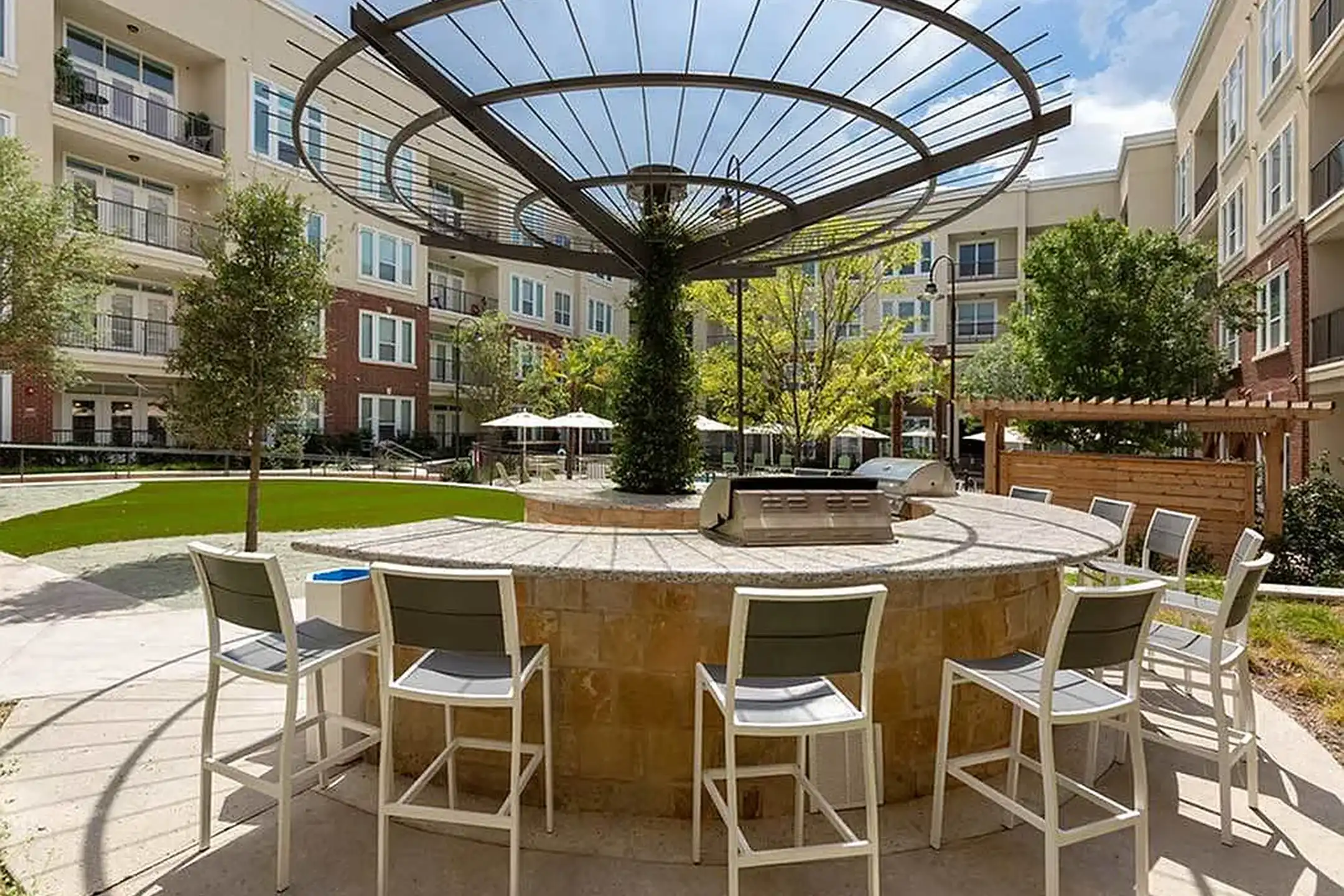 AMLI Frisco Crossing - Frisco, TX 75034 | ApartmentGuide.com