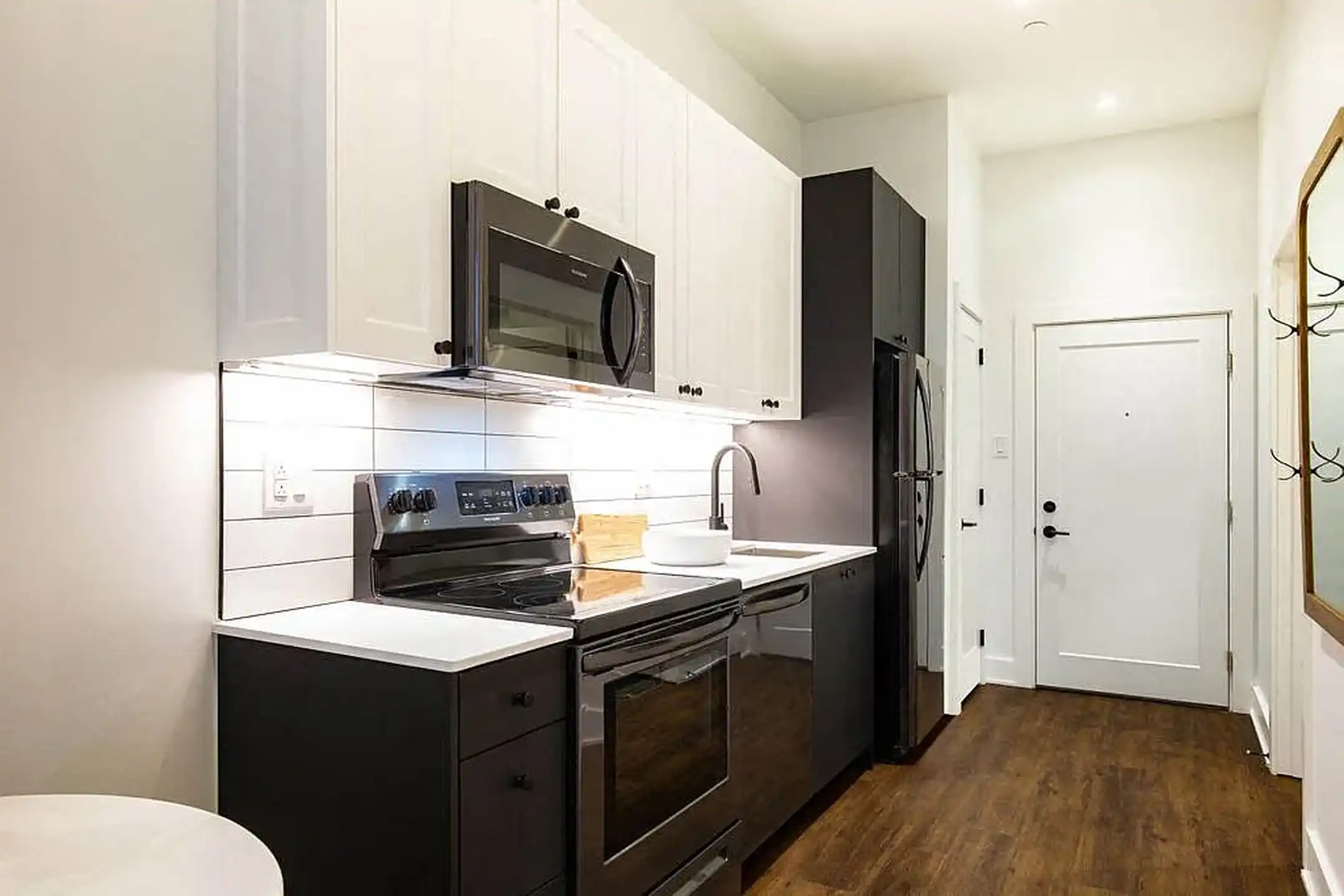 The Irvine - Philadelphia, PA 19143 | ApartmentGuide.com