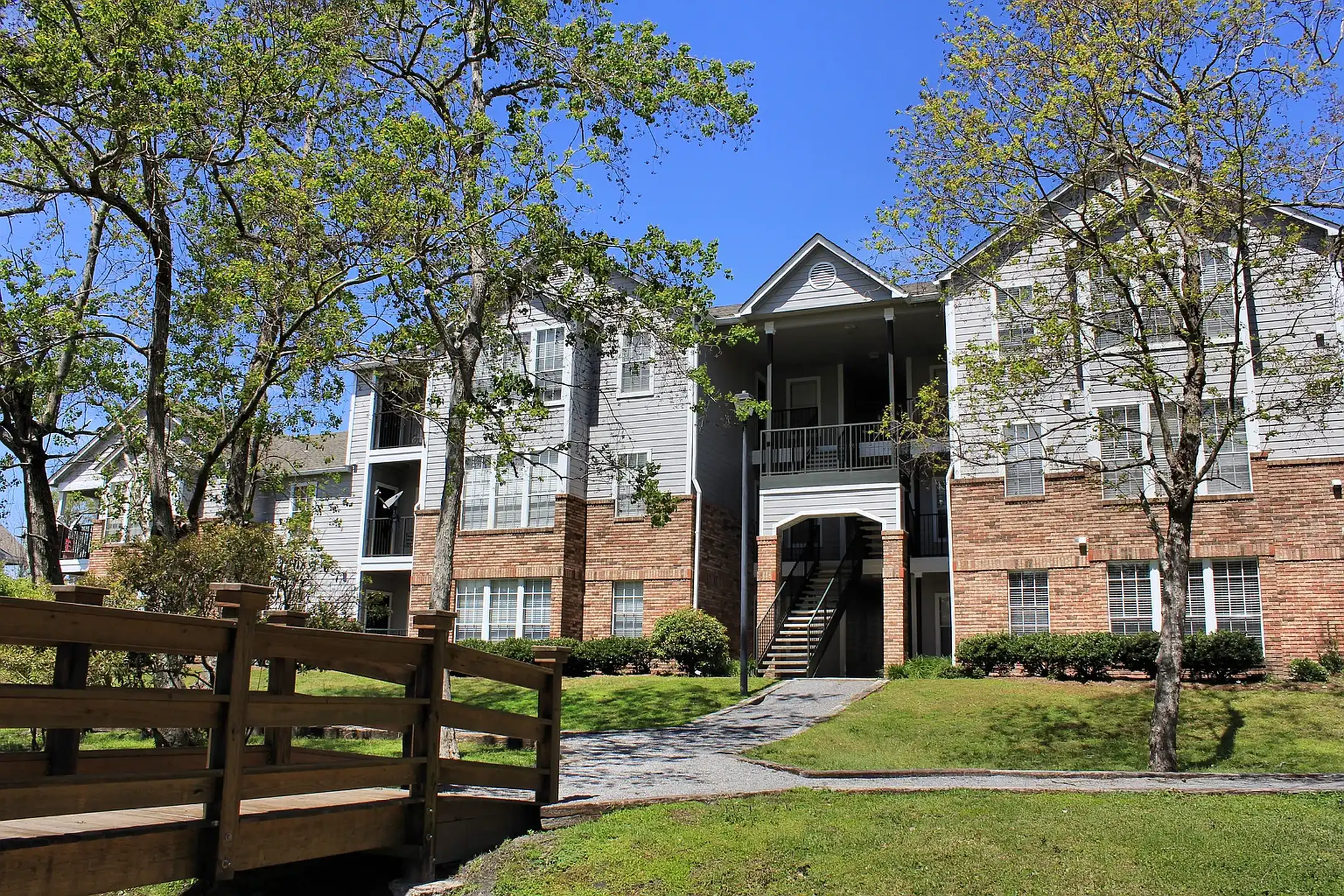 Arbor Village - Gulfport, MS 39507 | ApartmentGuide.com