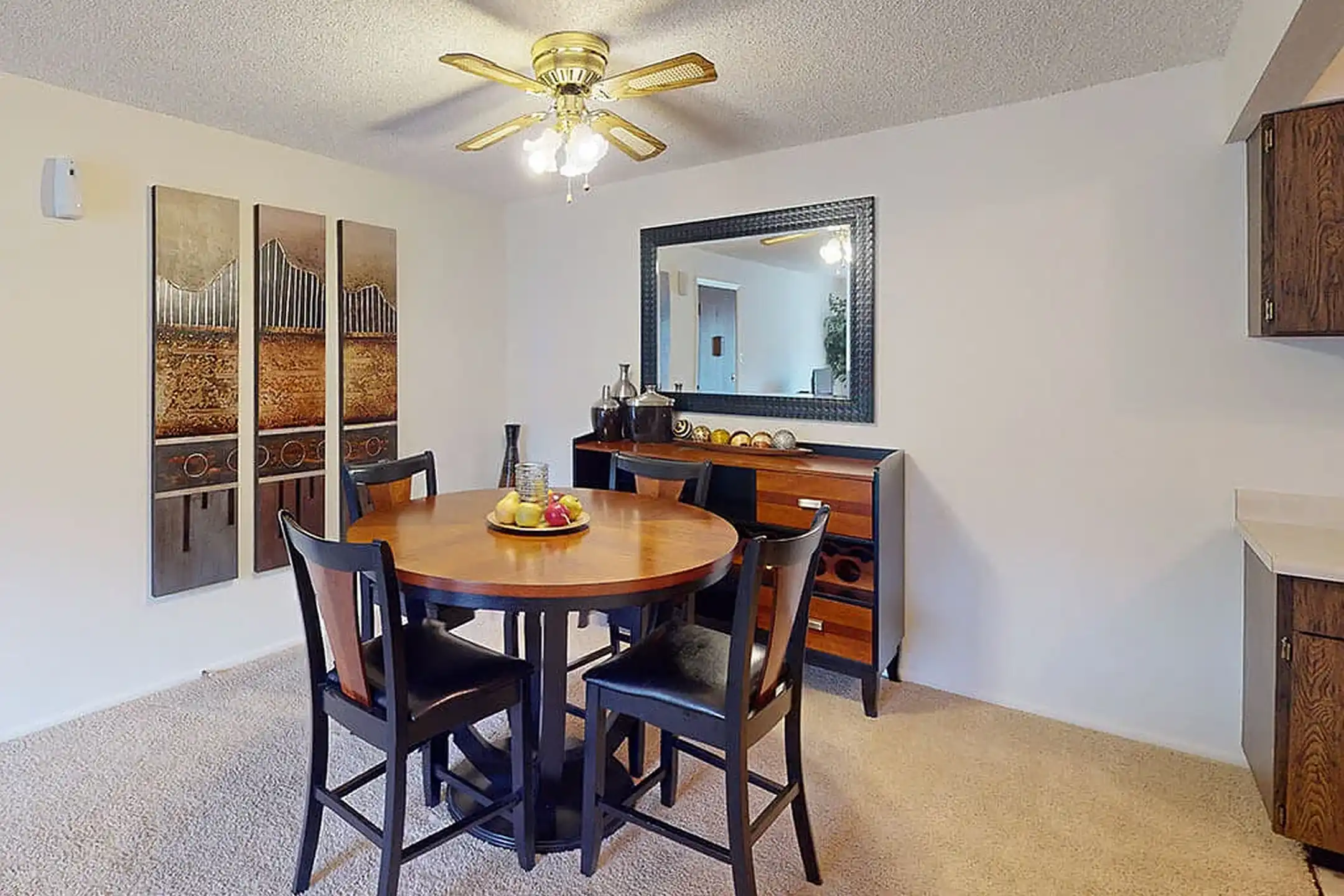 Southwoods - Sappington, MO 63126 | ApartmentGuide.com