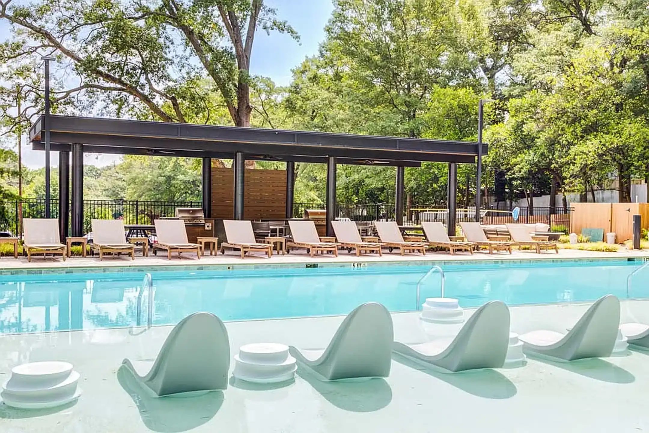 The Lofts at Twenty25 - Atlanta, GA 30309 | ApartmentGuide.com