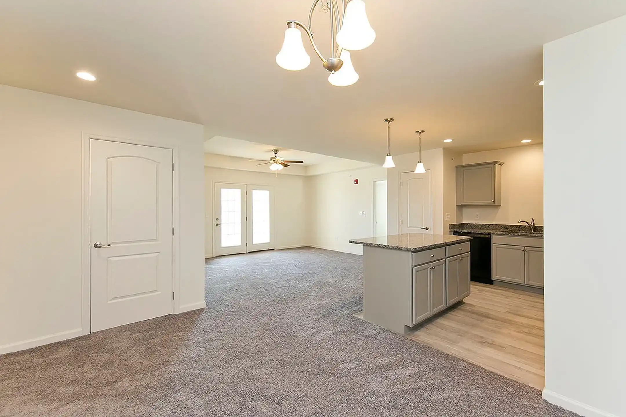 PRIORITY PLACE APTS - Martinsburg, WV 25403 | ApartmentGuide.com