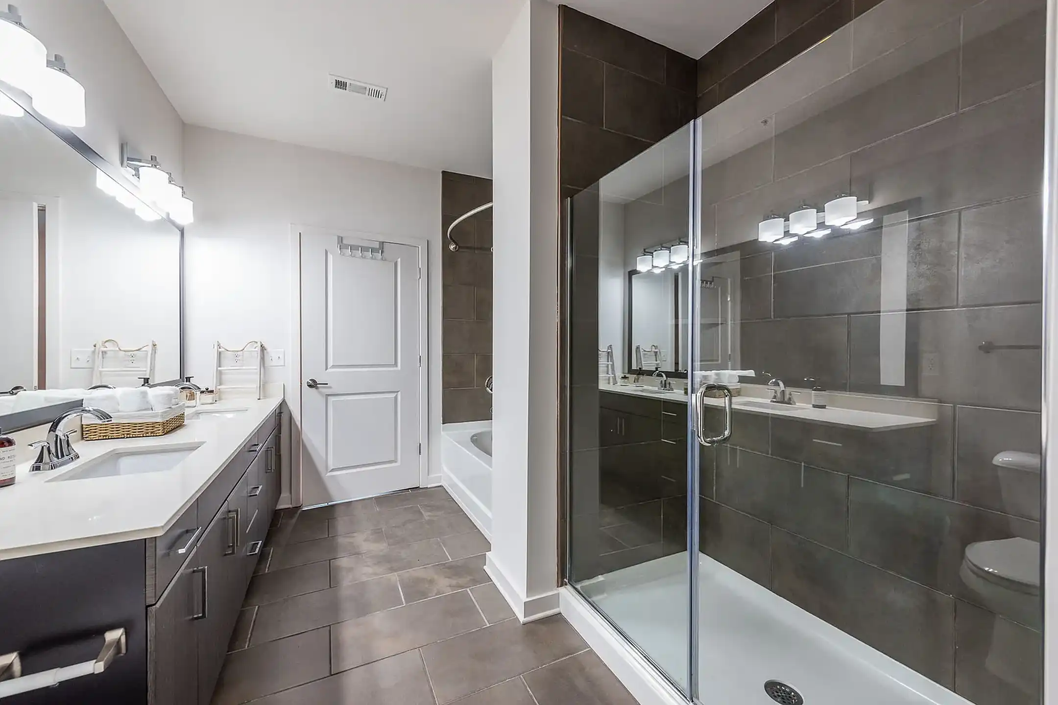 Station R Apartments - Atlanta, GA 30307 | ApartmentGuide.com