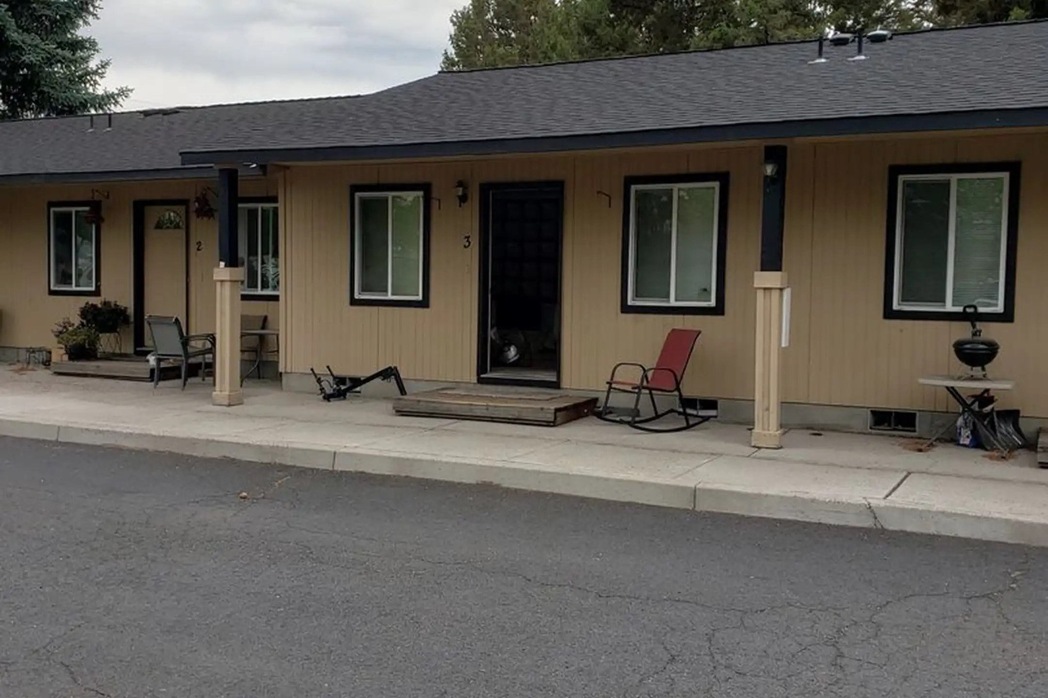 1152 SW 17th St unit 03 - Redmond, OR 97756 | ApartmentGuide.com