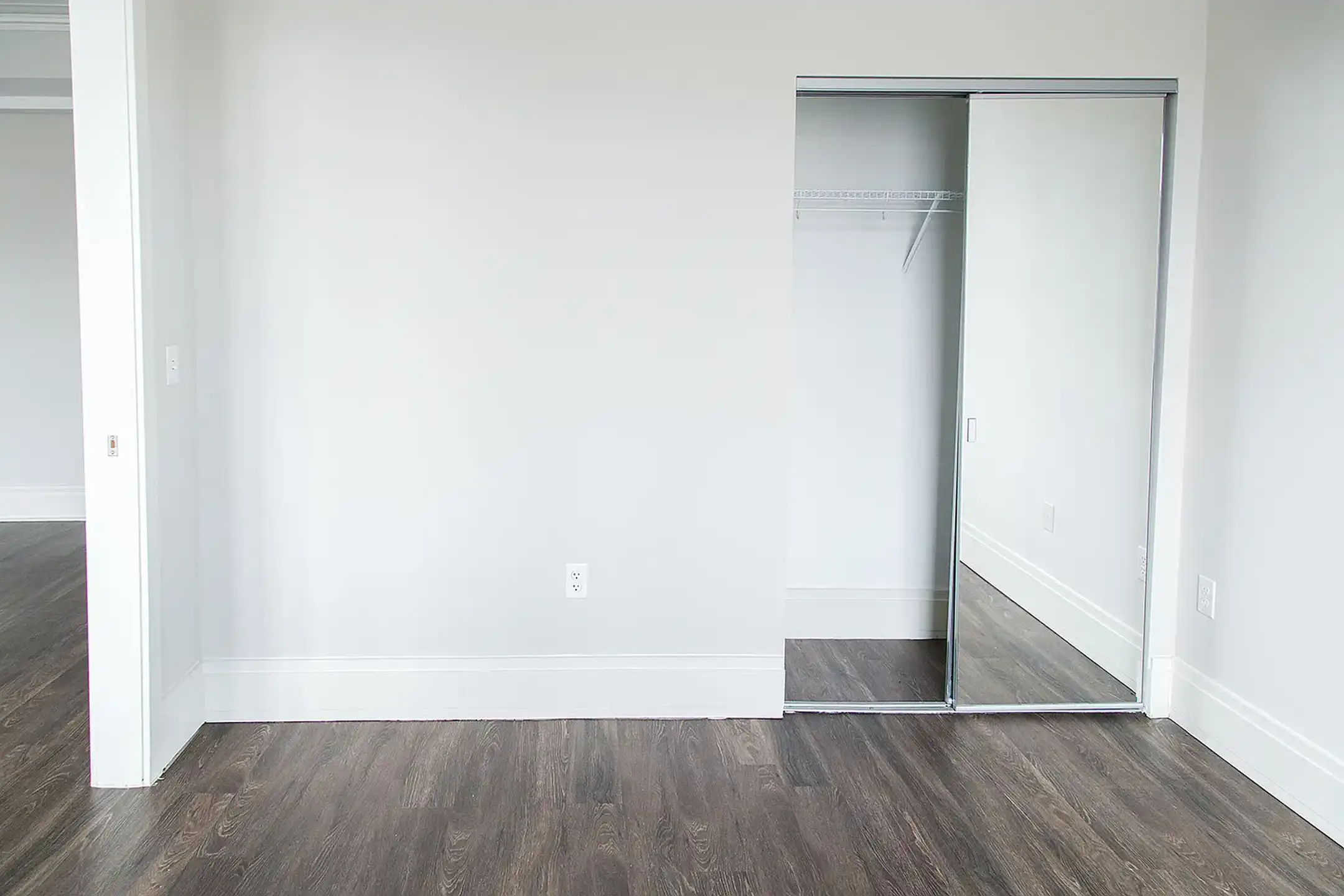 Park Central - Kansas City, MO 64111 | ApartmentGuide.com