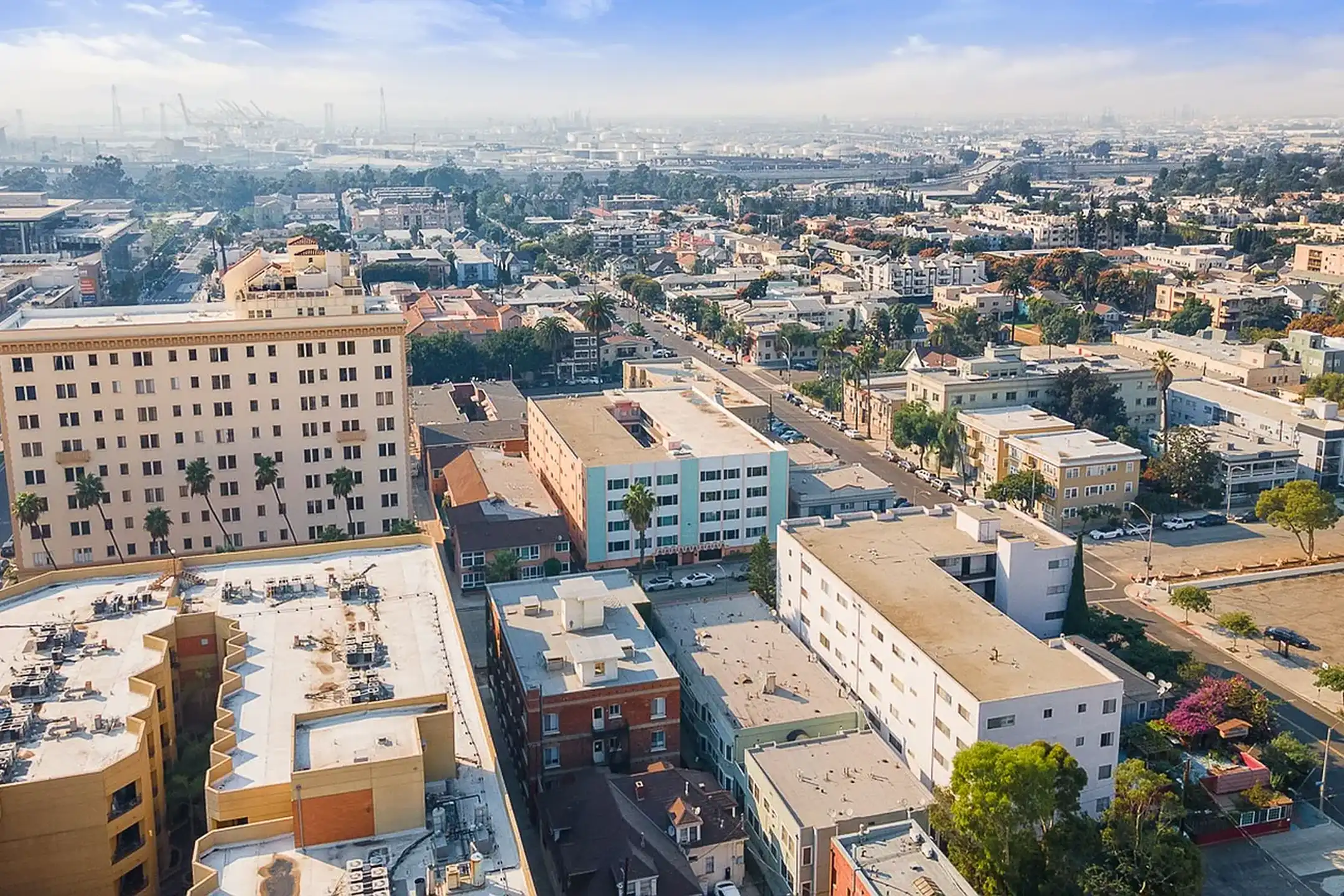 330 Cedar Avenue - Long Beach, CA 90802 | ApartmentGuide.com