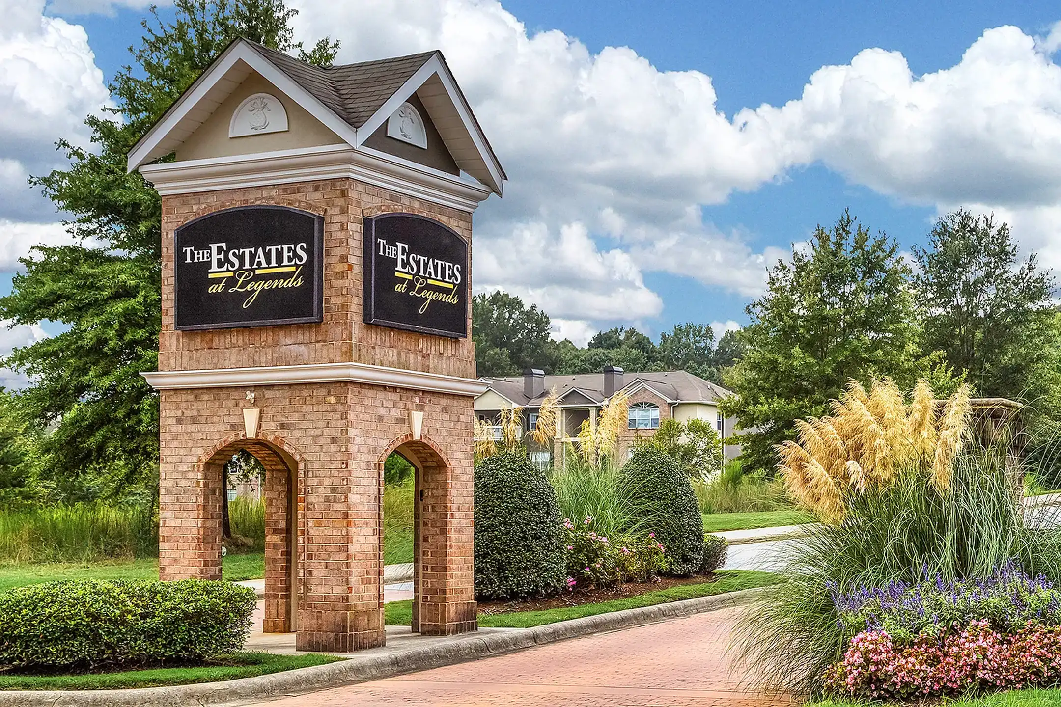The Estates at Legends - Hickory, NC 28602 | ApartmentGuide.com