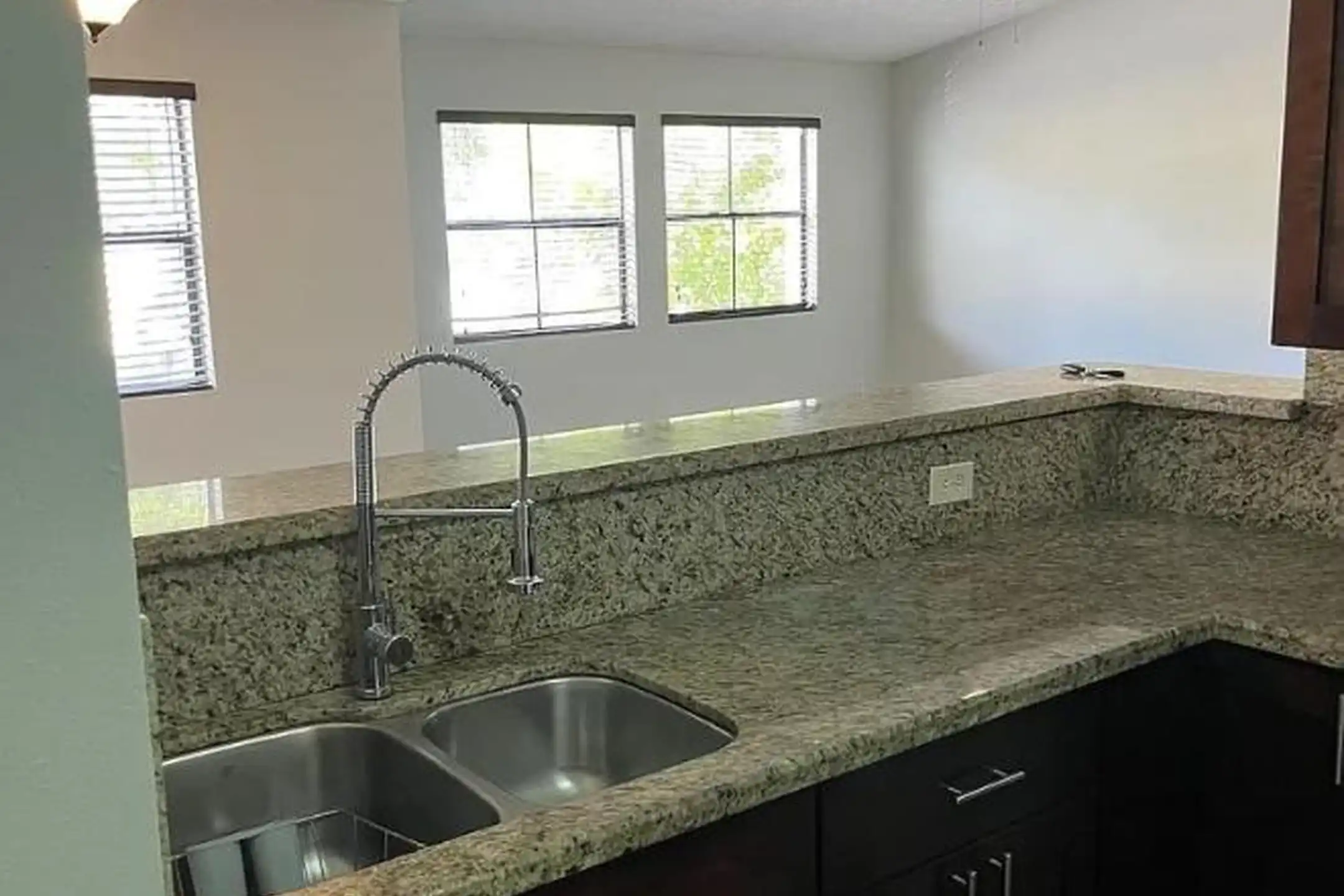 10371 SW 150th Pl - Miami, FL 33196 | ApartmentGuide.com