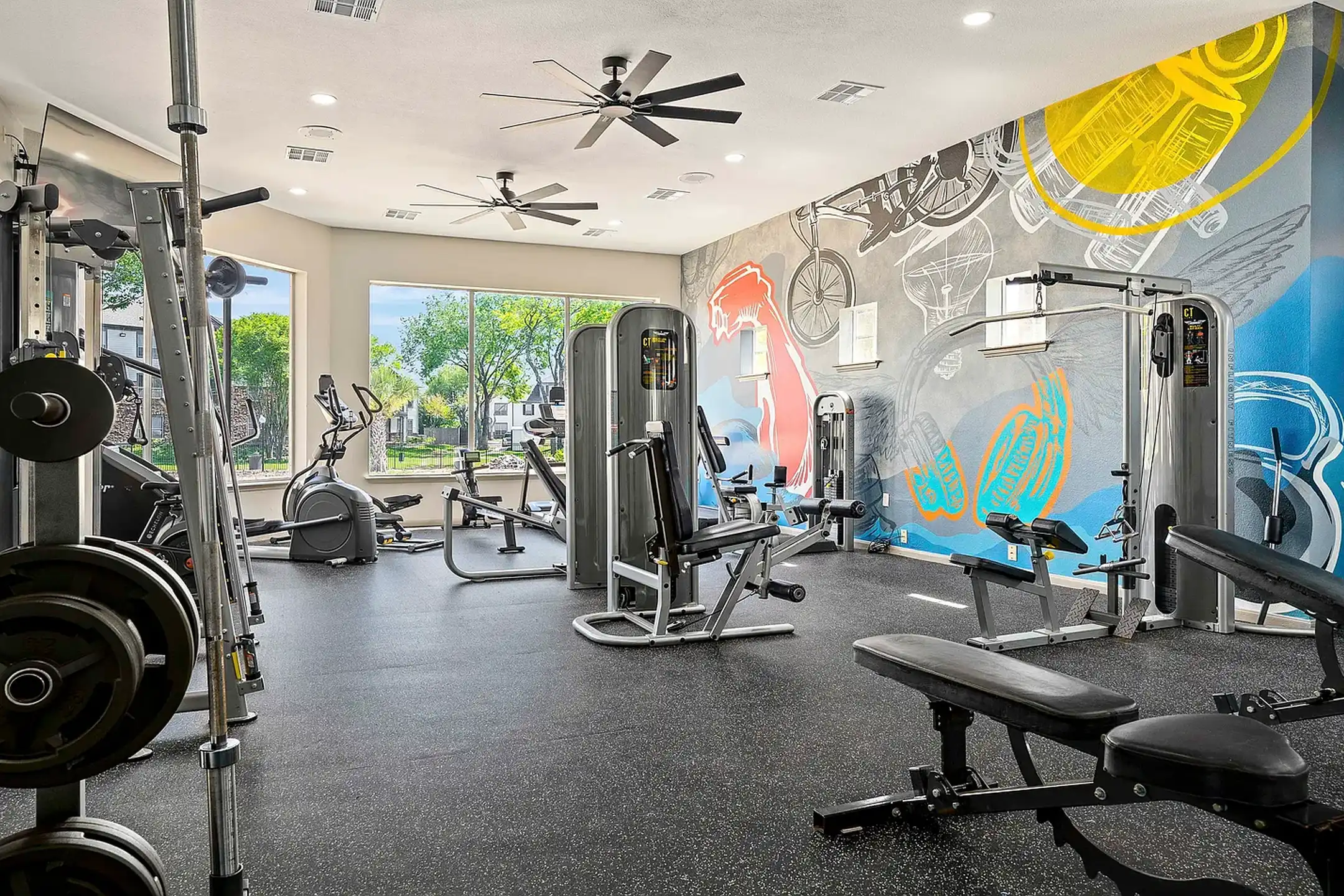 MAA Woodwind - Houston, TX 77040 | ApartmentGuide.com