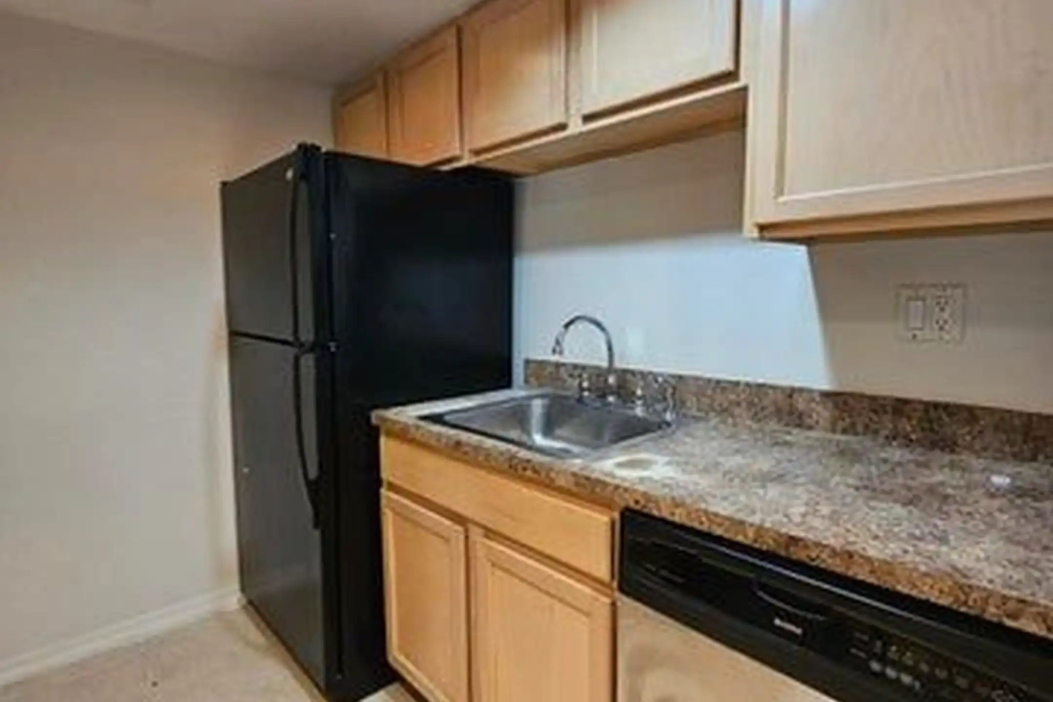 1880 N Congress Ave unit 107 - West Palm Beach, FL 33401 ...