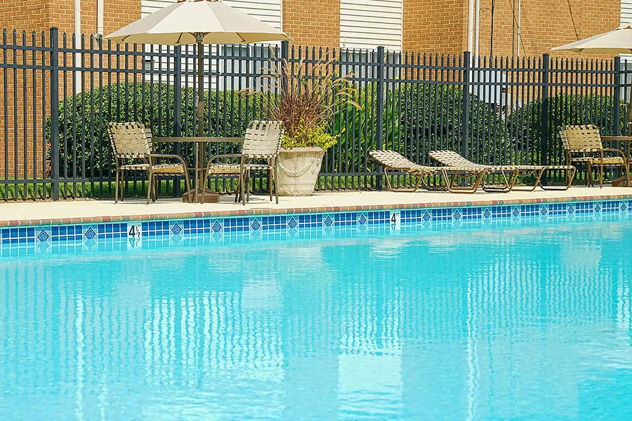 Andover Apartments - Norfolk, VA 23518 | ApartmentGuide.com