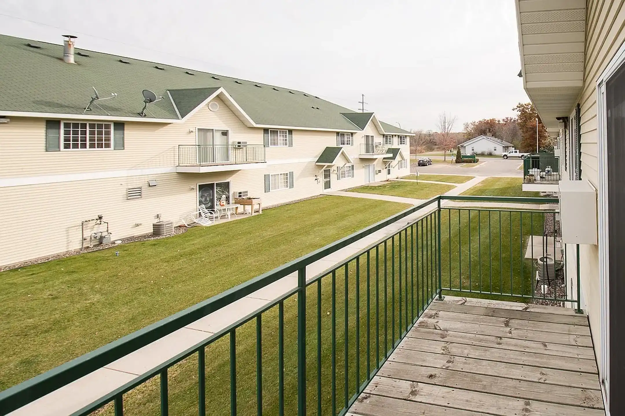 Pheasant Run Apartments - Alexandria, MN 56308 | ApartmentGuide.com