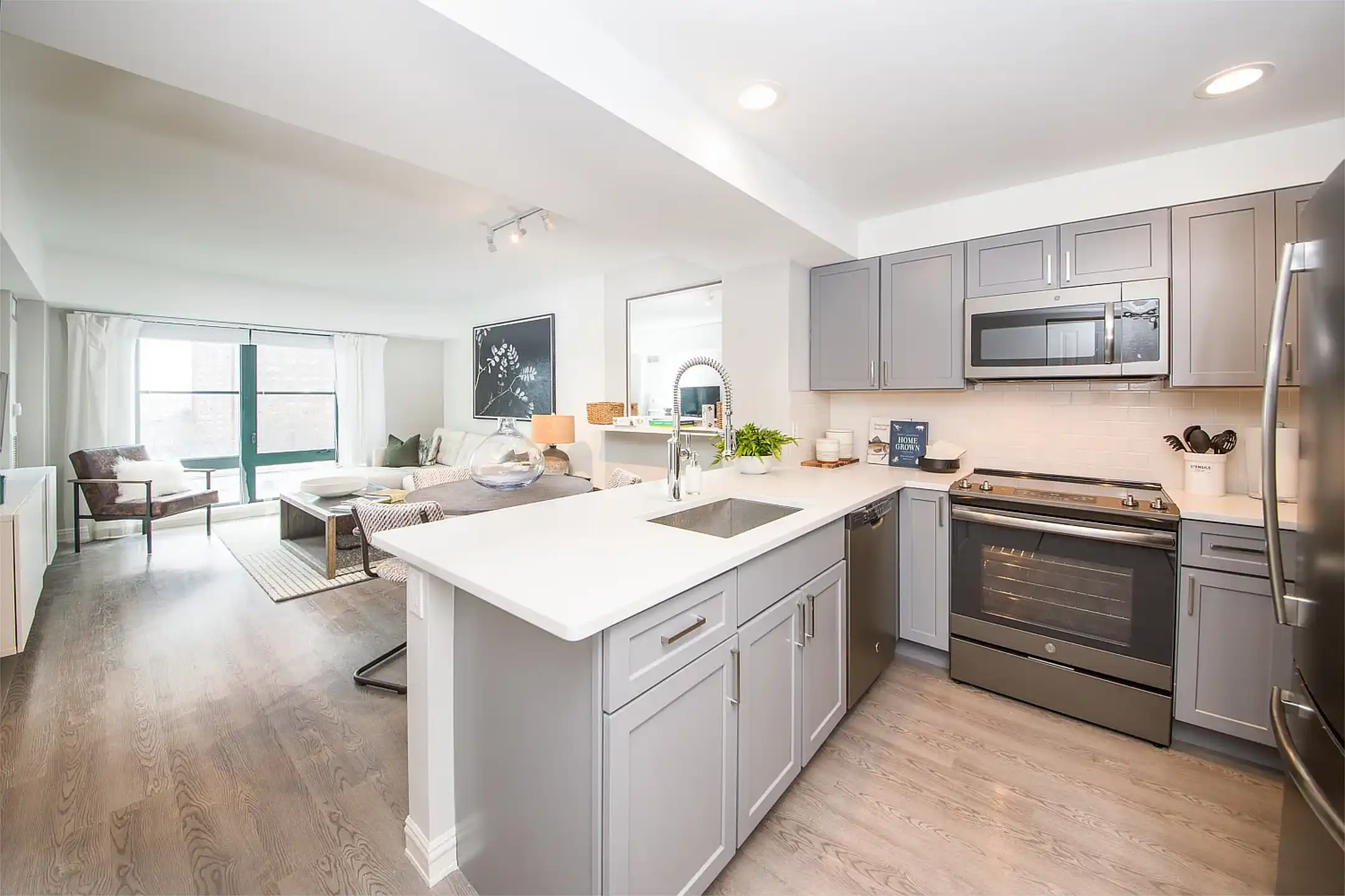 Cambridge Park Apartments - Cambridge, MA 02140 | ApartmentGuide.com