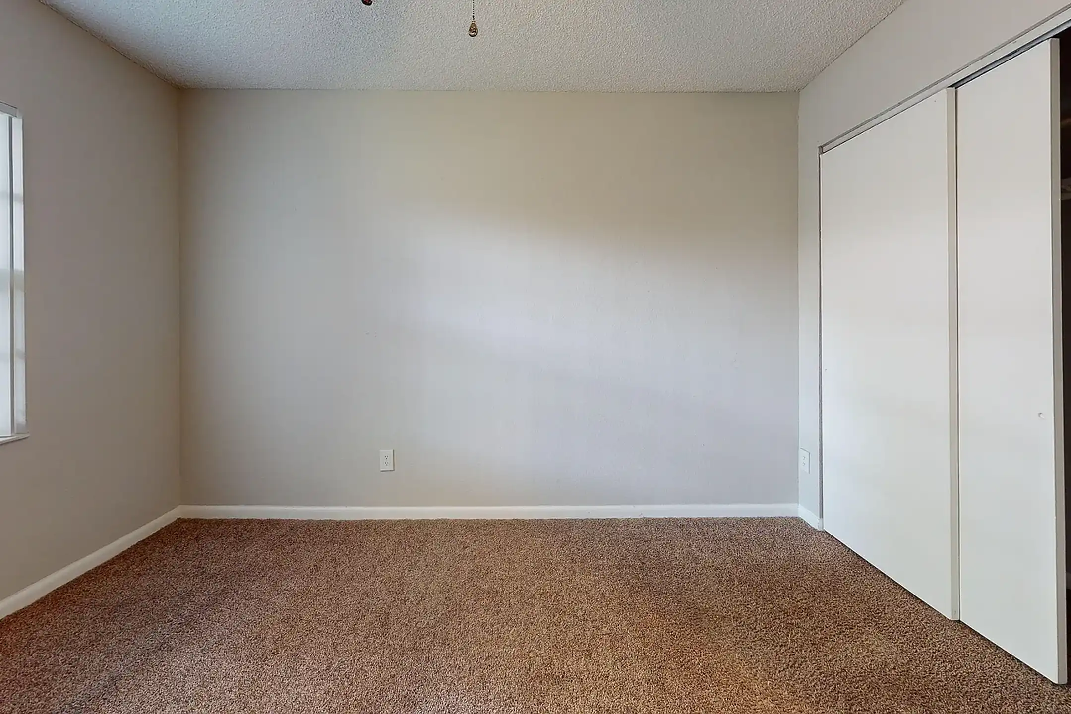 Waterside Village - Saint Petersburg, FL 33714 | ApartmentGuide.com