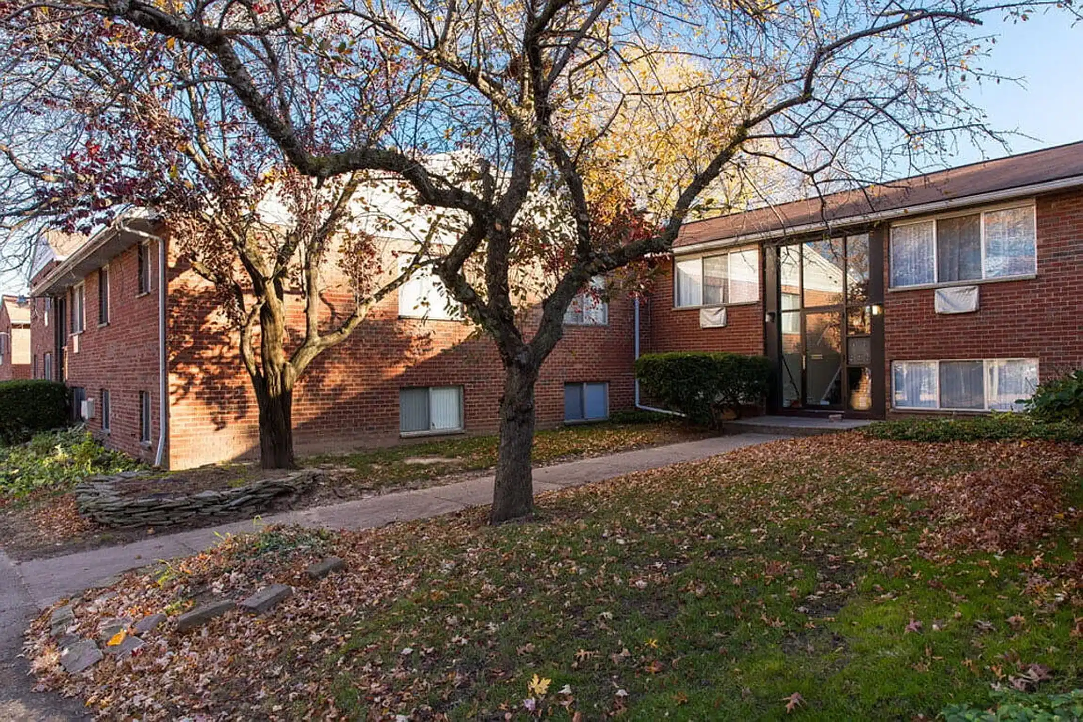 Northside Manor Apartments - Rochester, NY 14621 | ApartmentGuide.com