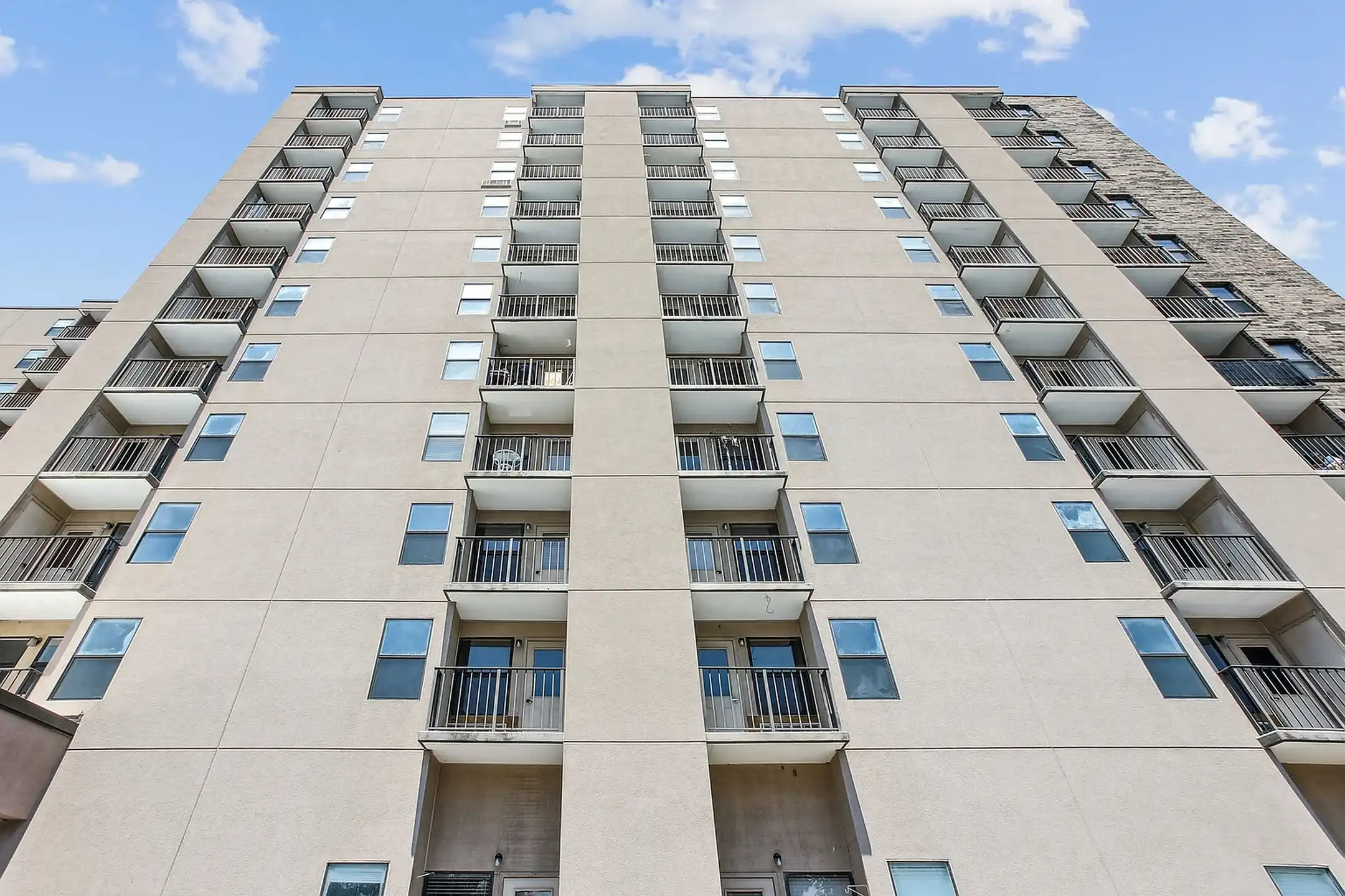 200 Webster - Madison, TN 37115 | ApartmentGuide.com