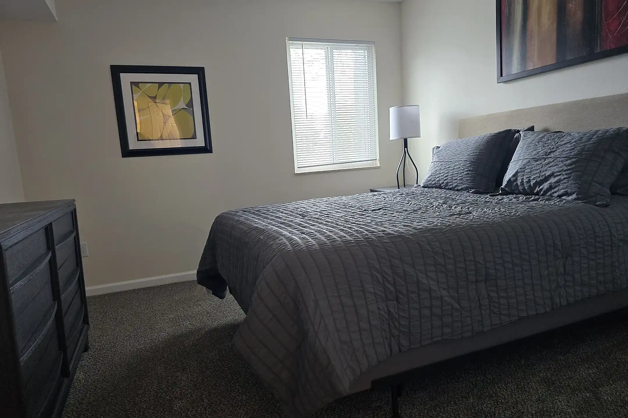 Perry Lake Village - Perrysburg, OH 43551 | ApartmentGuide.com