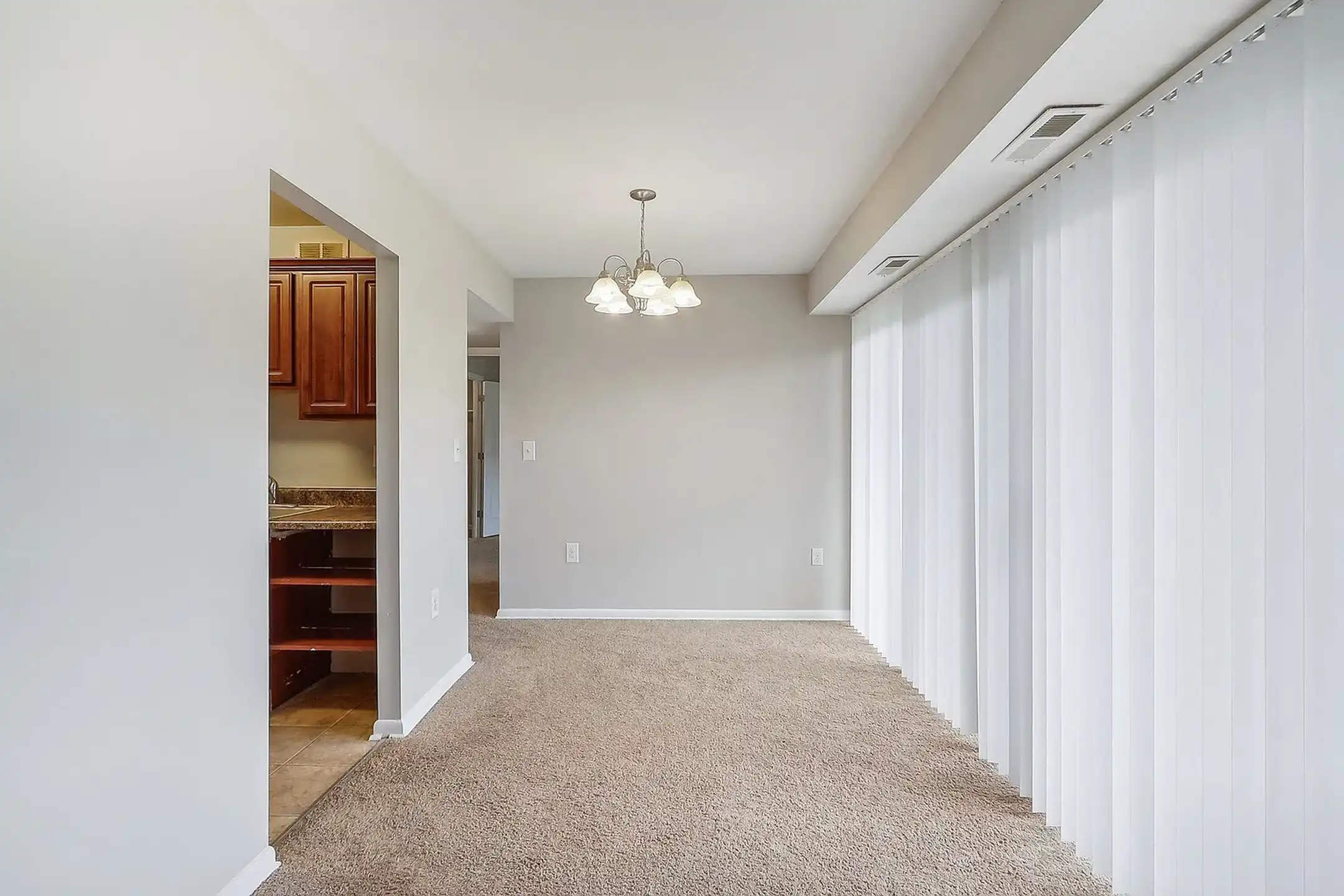 Andrews Ridge Apartments - Suitland, MD 20746 | ApartmentGuide.com